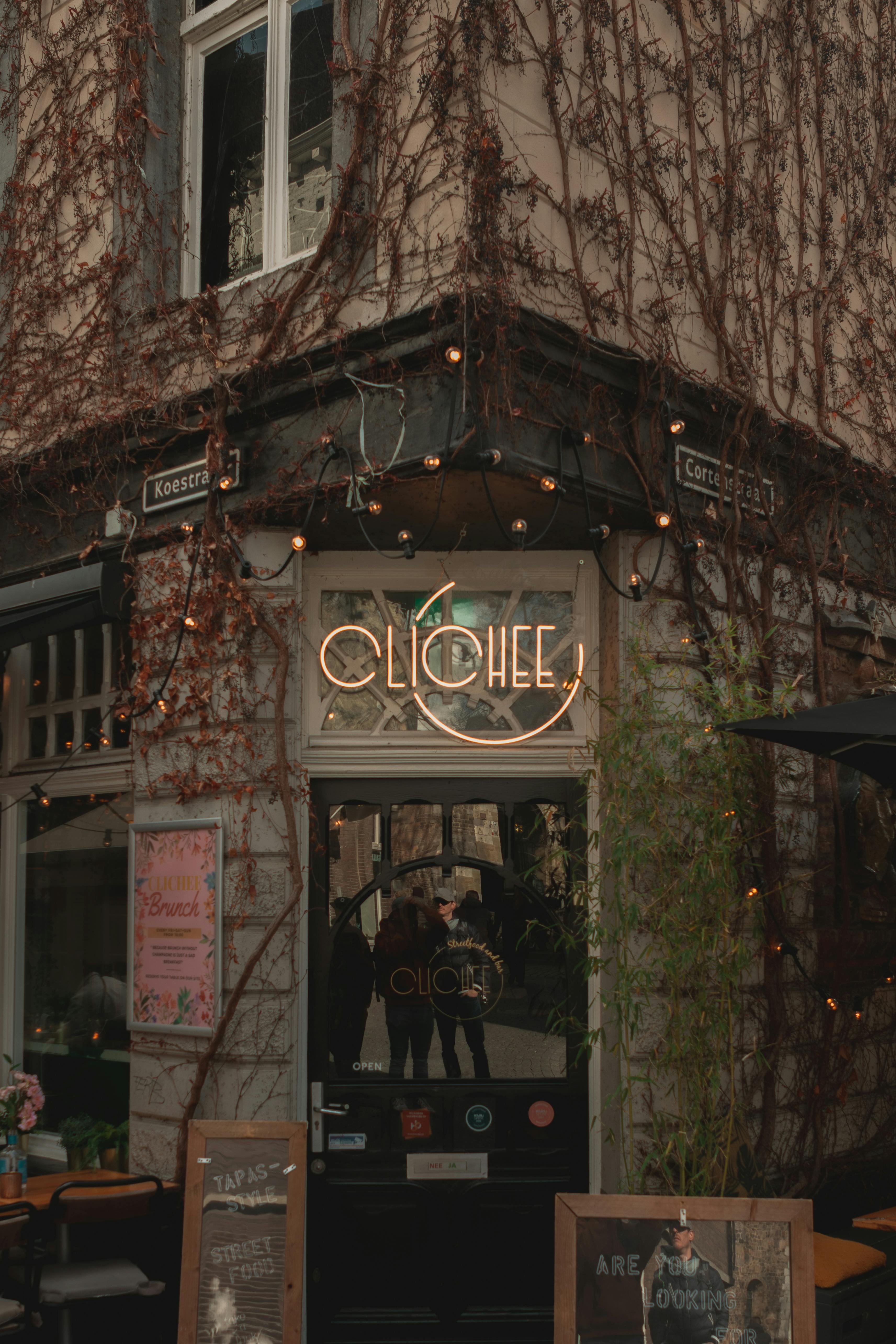 Entrance to Cafe · Free Stock Photo