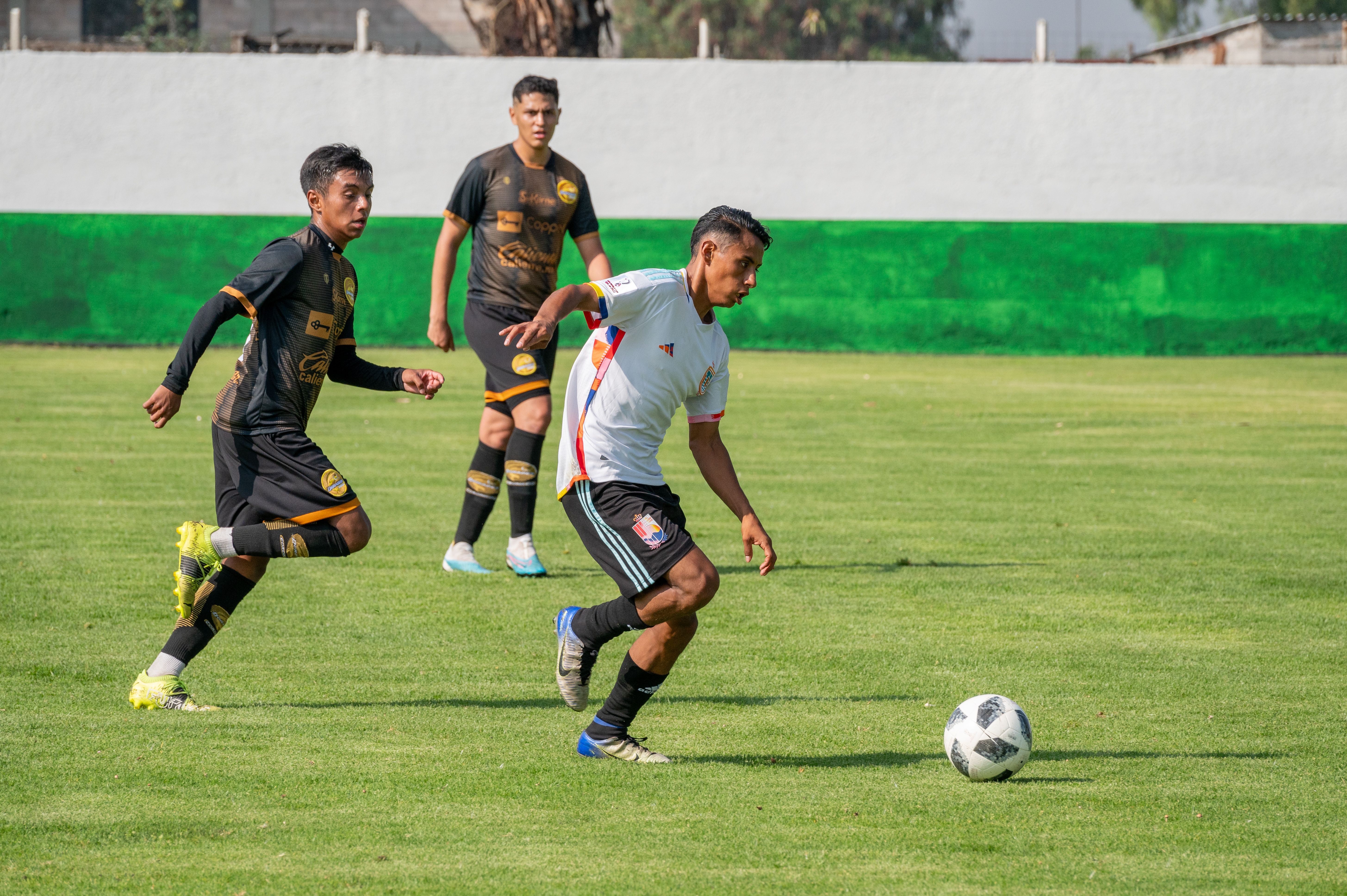 Men Playing Football · Free Stock Photo