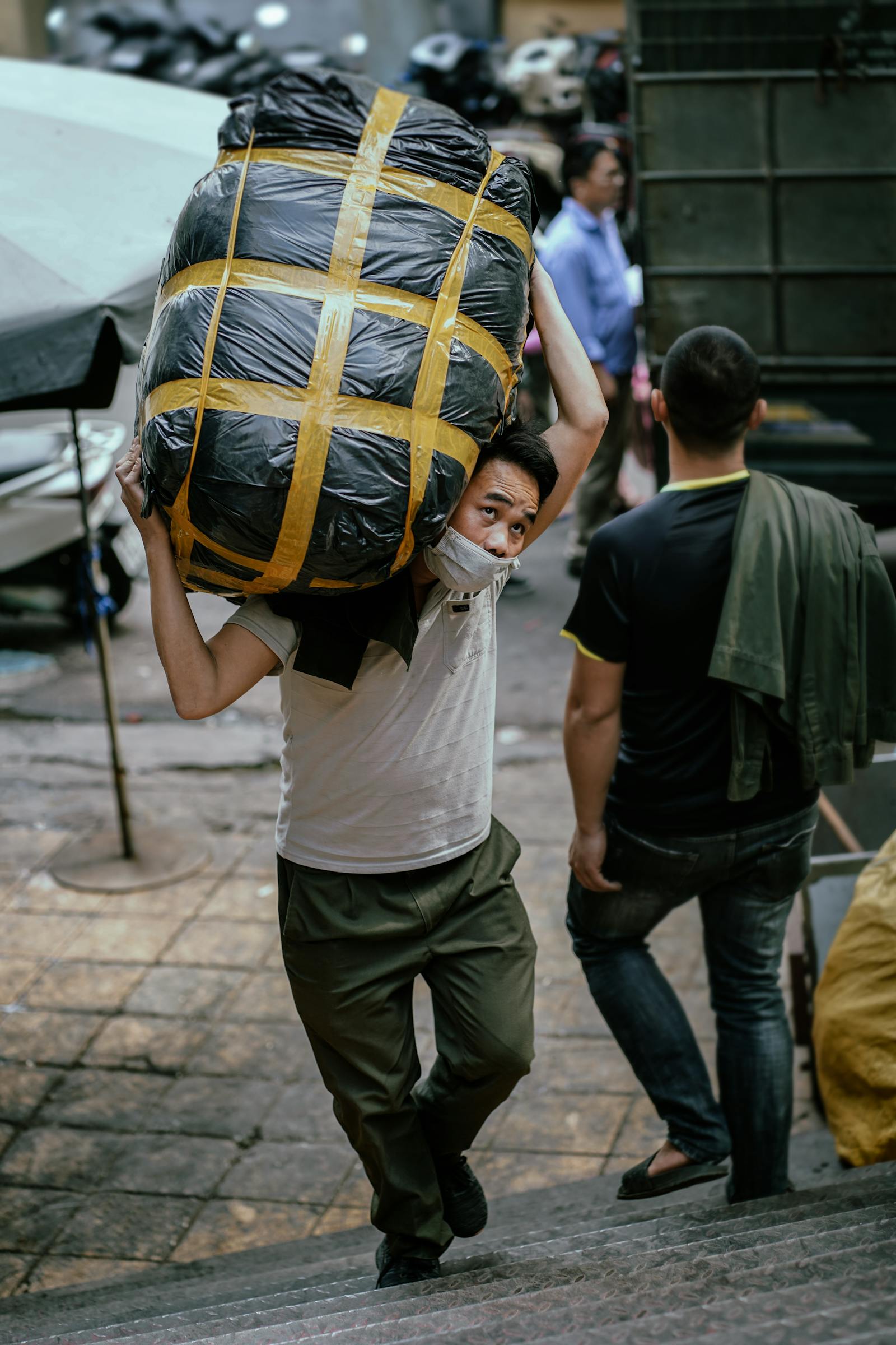 Man Carrying Load Photos, Download The BEST Free Man Carrying Load ...