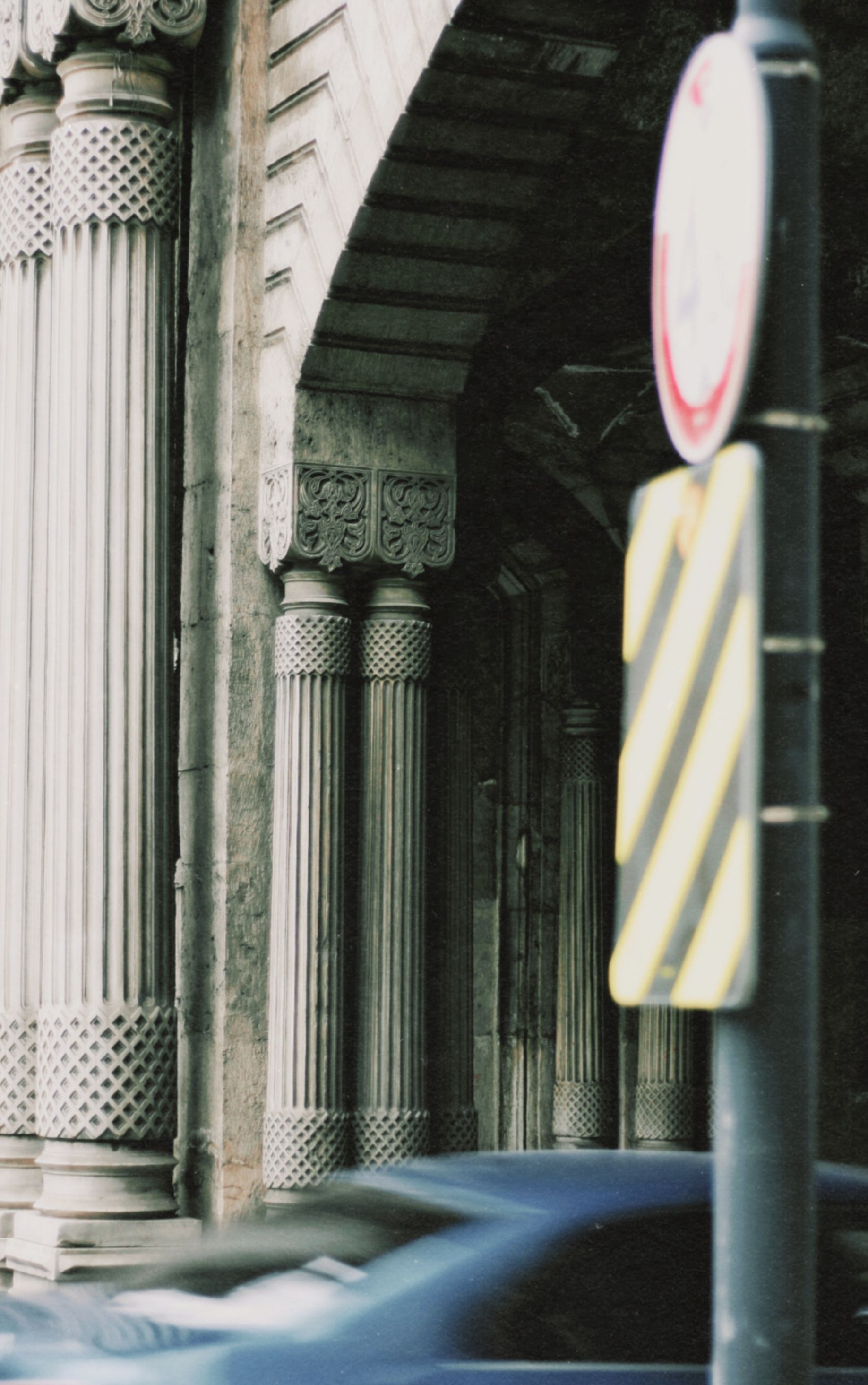 Car Passing under an Arch · Free Stock Photo