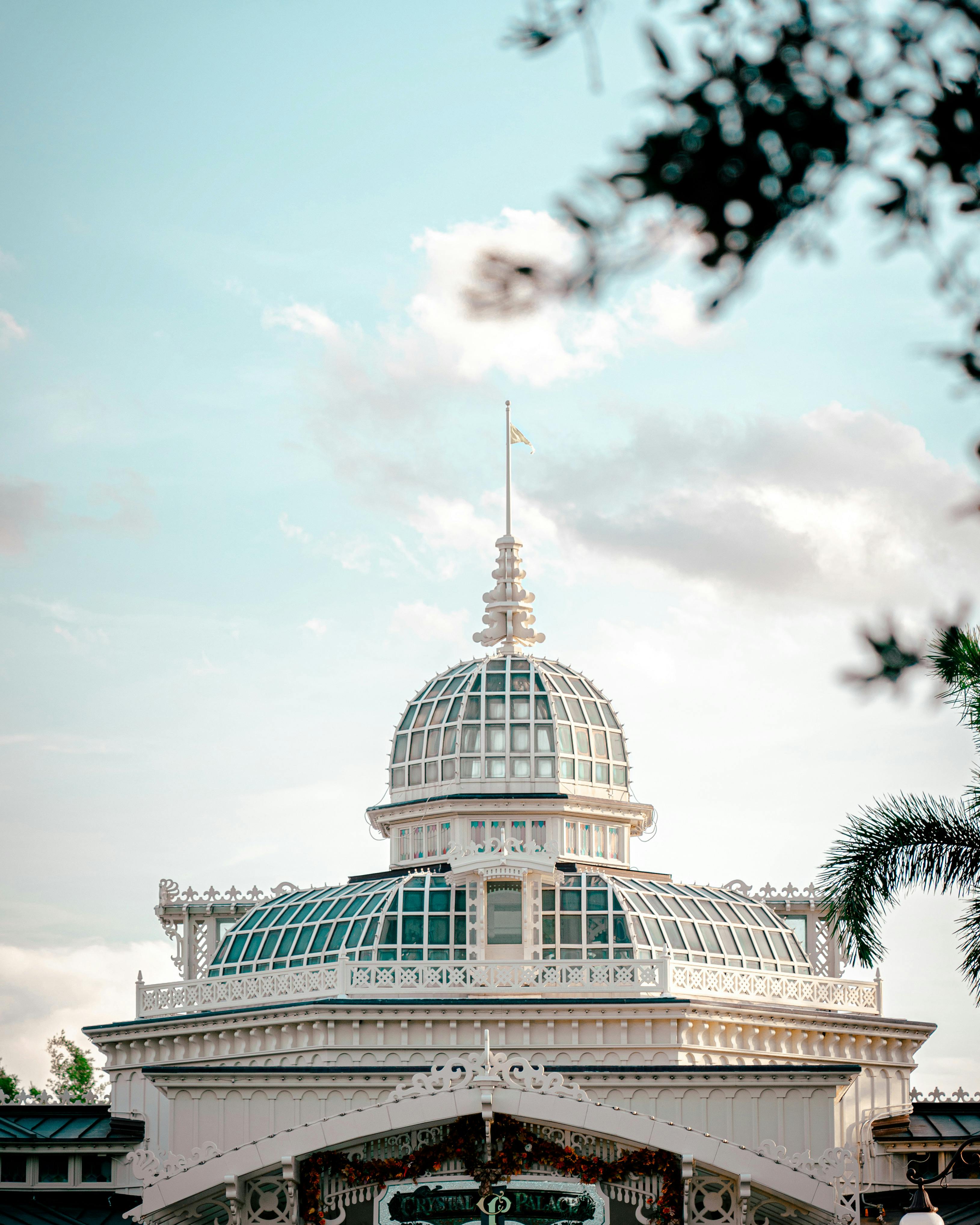 Glass Dome of a Crystal Palace Character Dining · Free Stock Photo