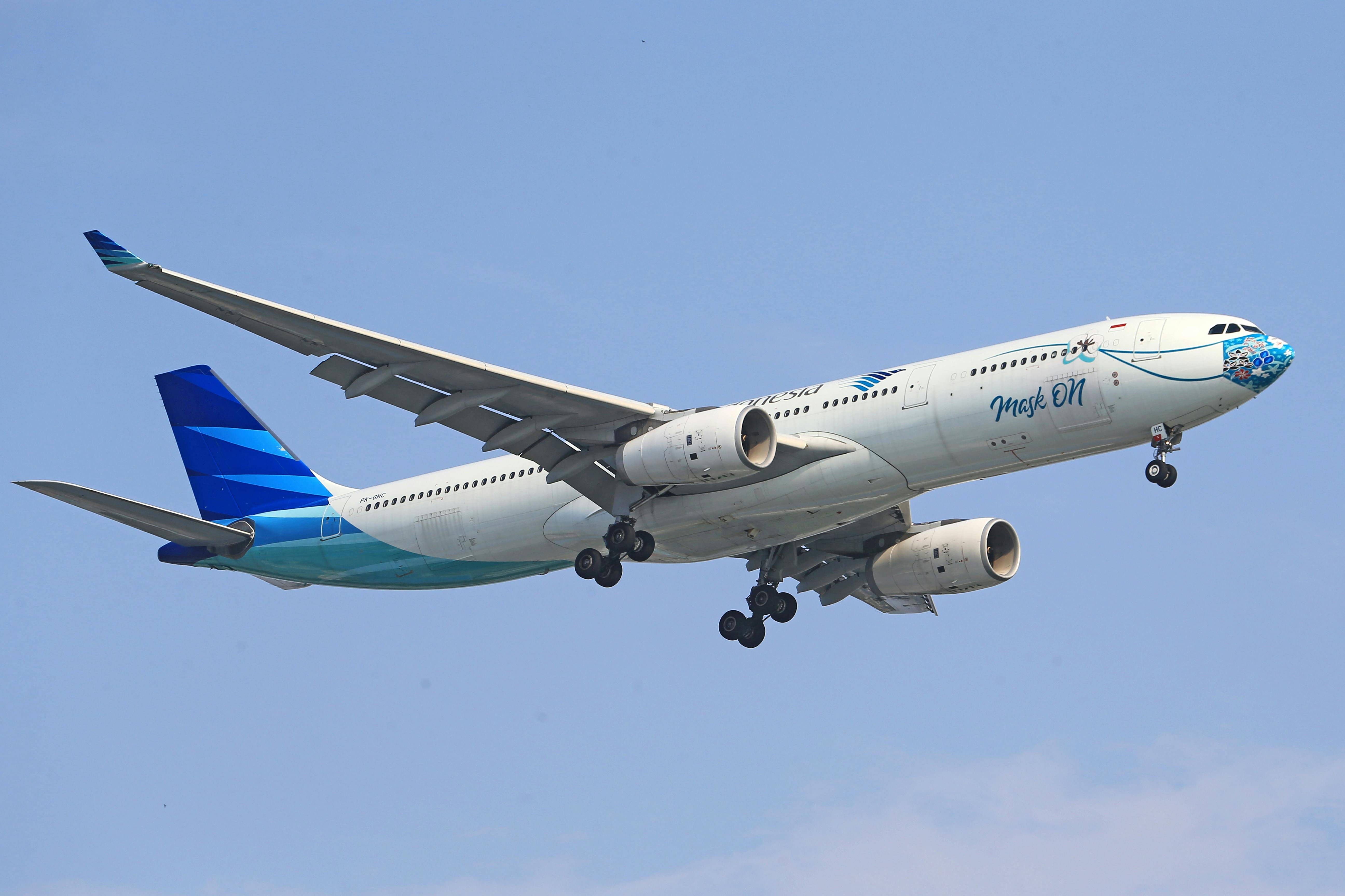 Garuda Indonesia Airplane Flying · Free Stock Photo