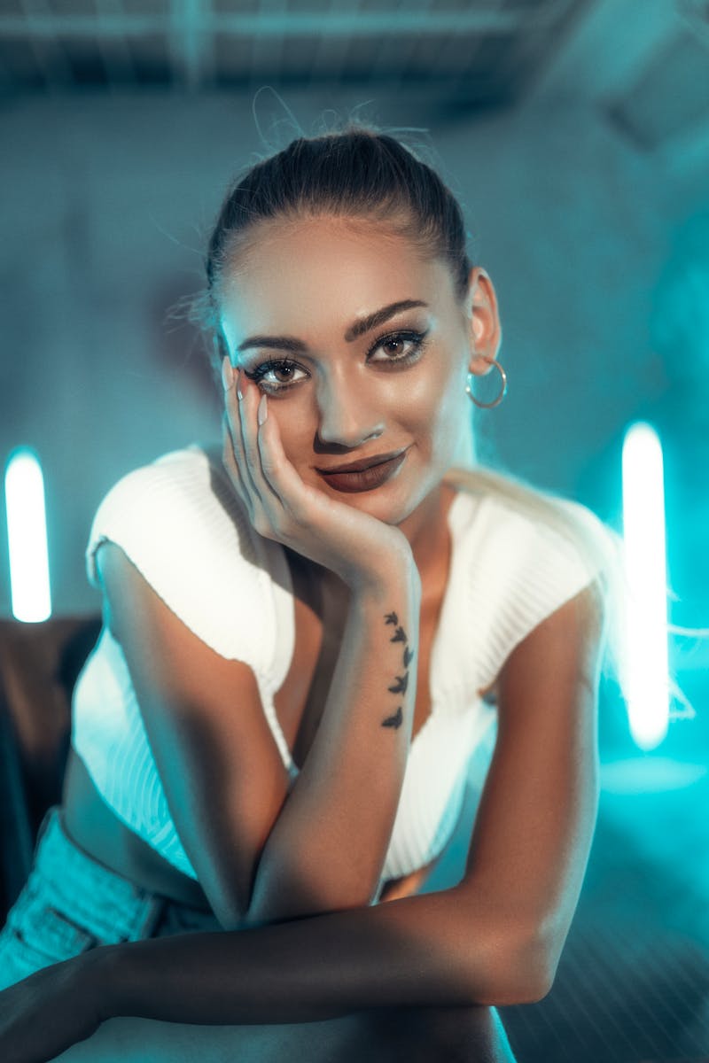 Woman Mischief Smile Photos, Download The BEST Free Woman Mischief ...