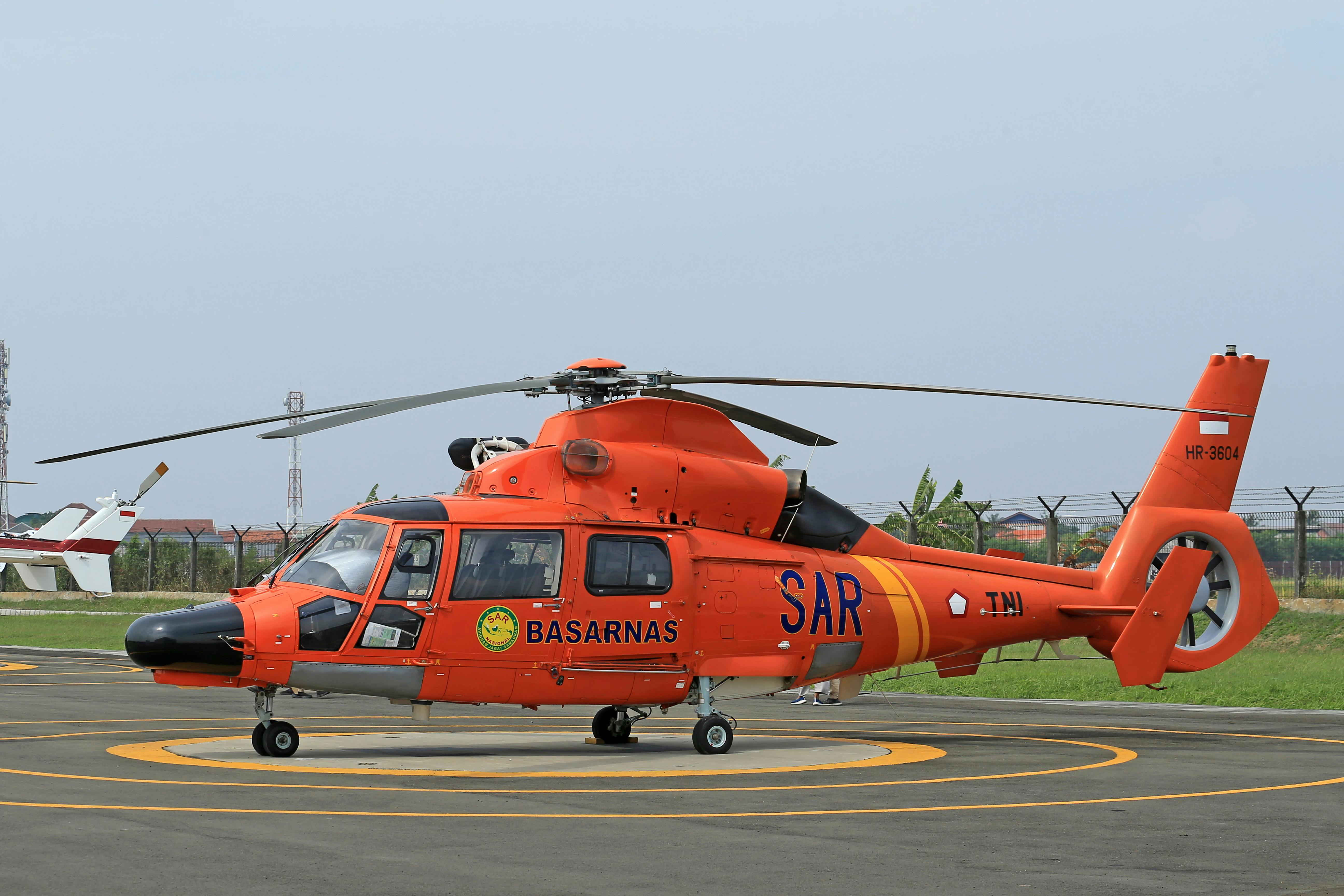 coast Guard Helicopter · Free Stock Photo