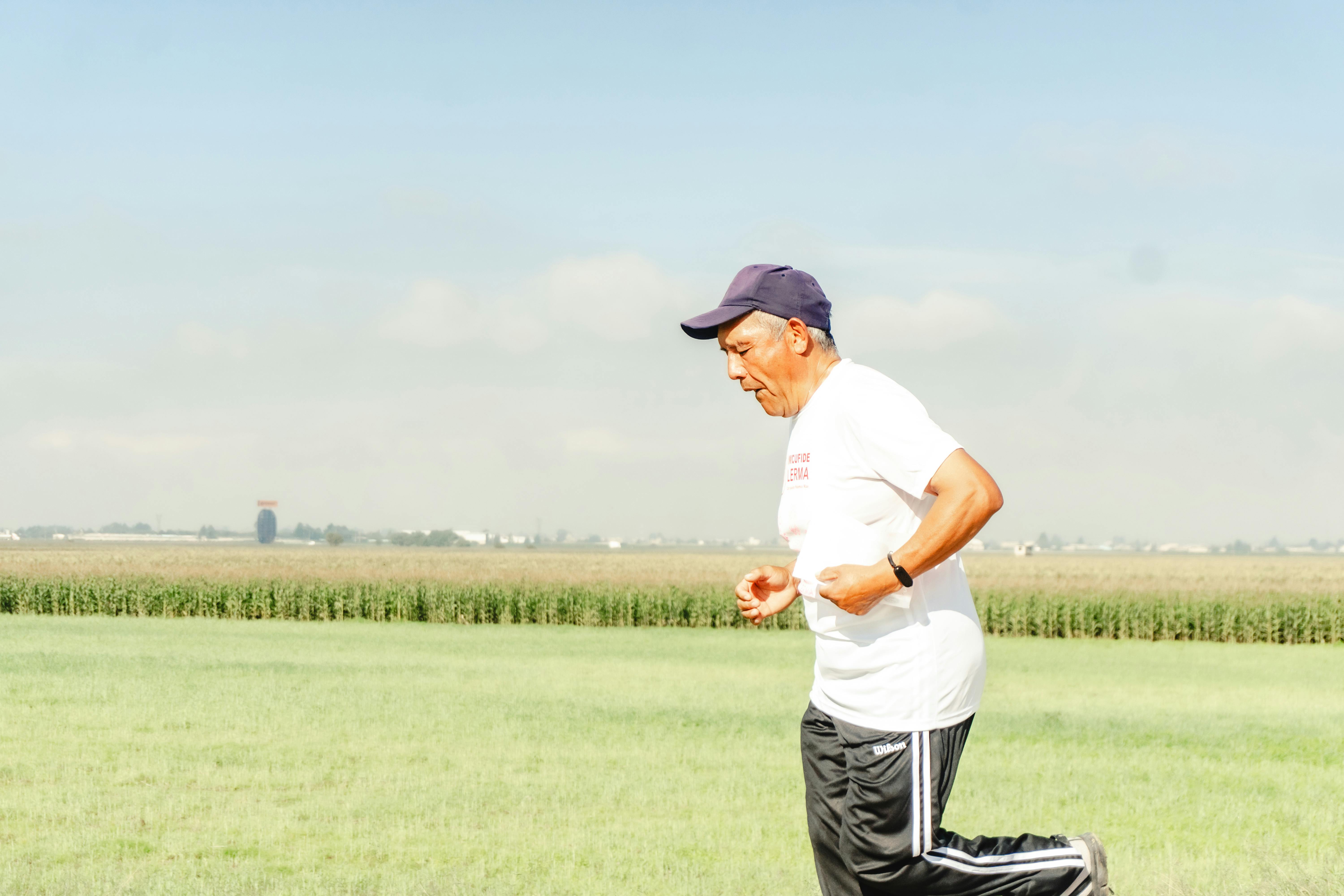 Tiger Running Photos, Download The BEST Free Tiger Running Stock Photos ...