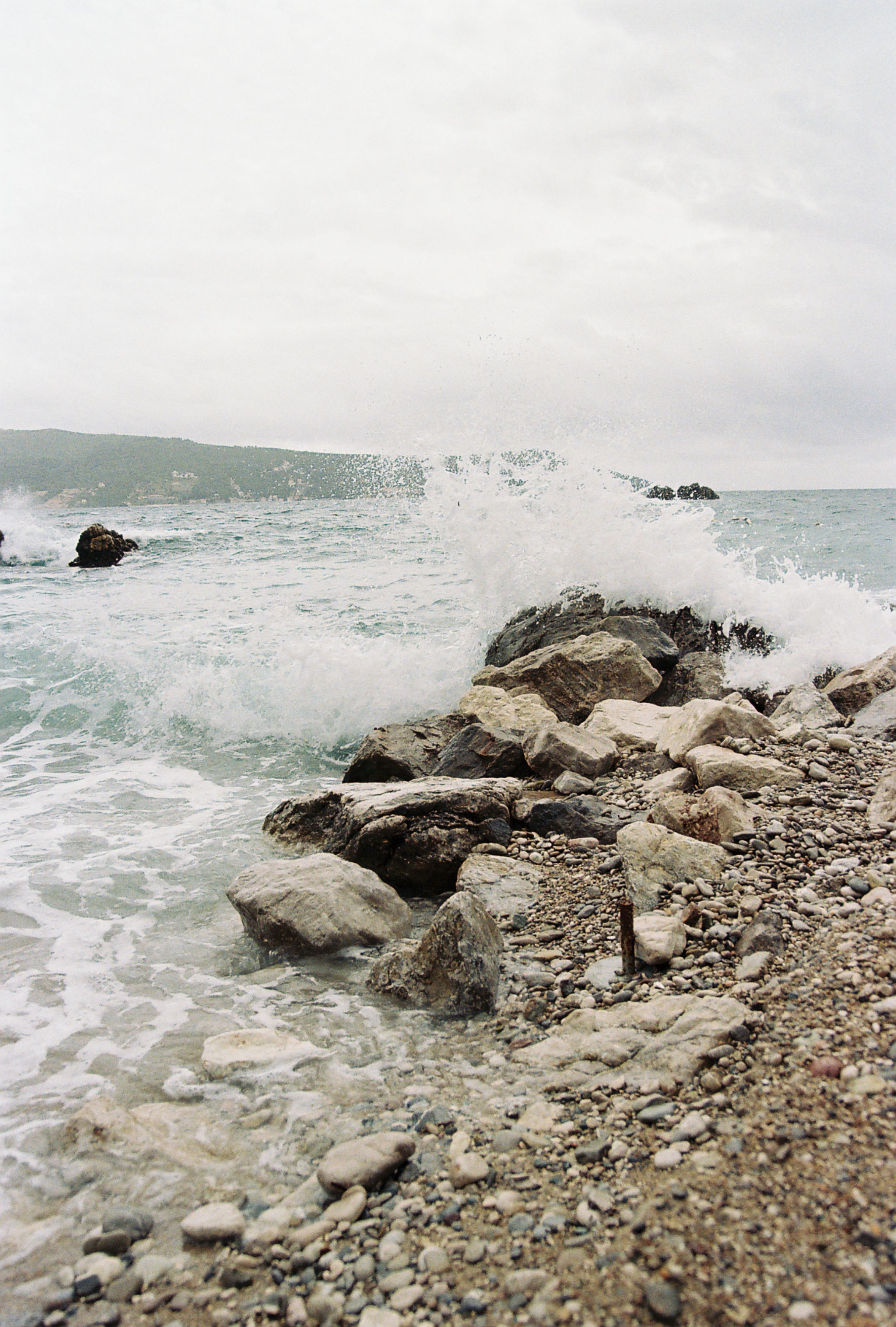 Wave Crushing on Rocks on Sea Shore · Free Stock Photo