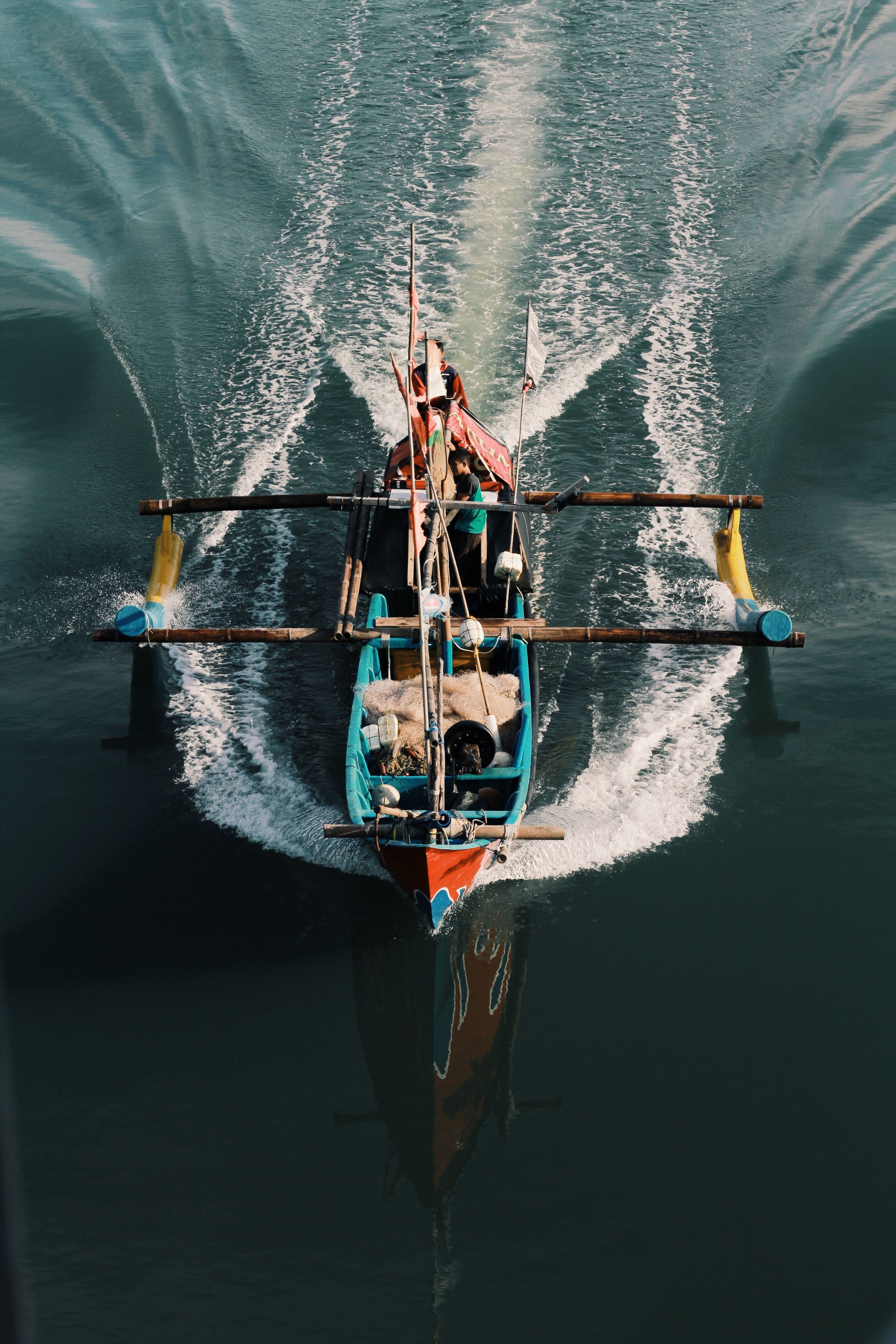 Boat on Water · Free Stock Photo