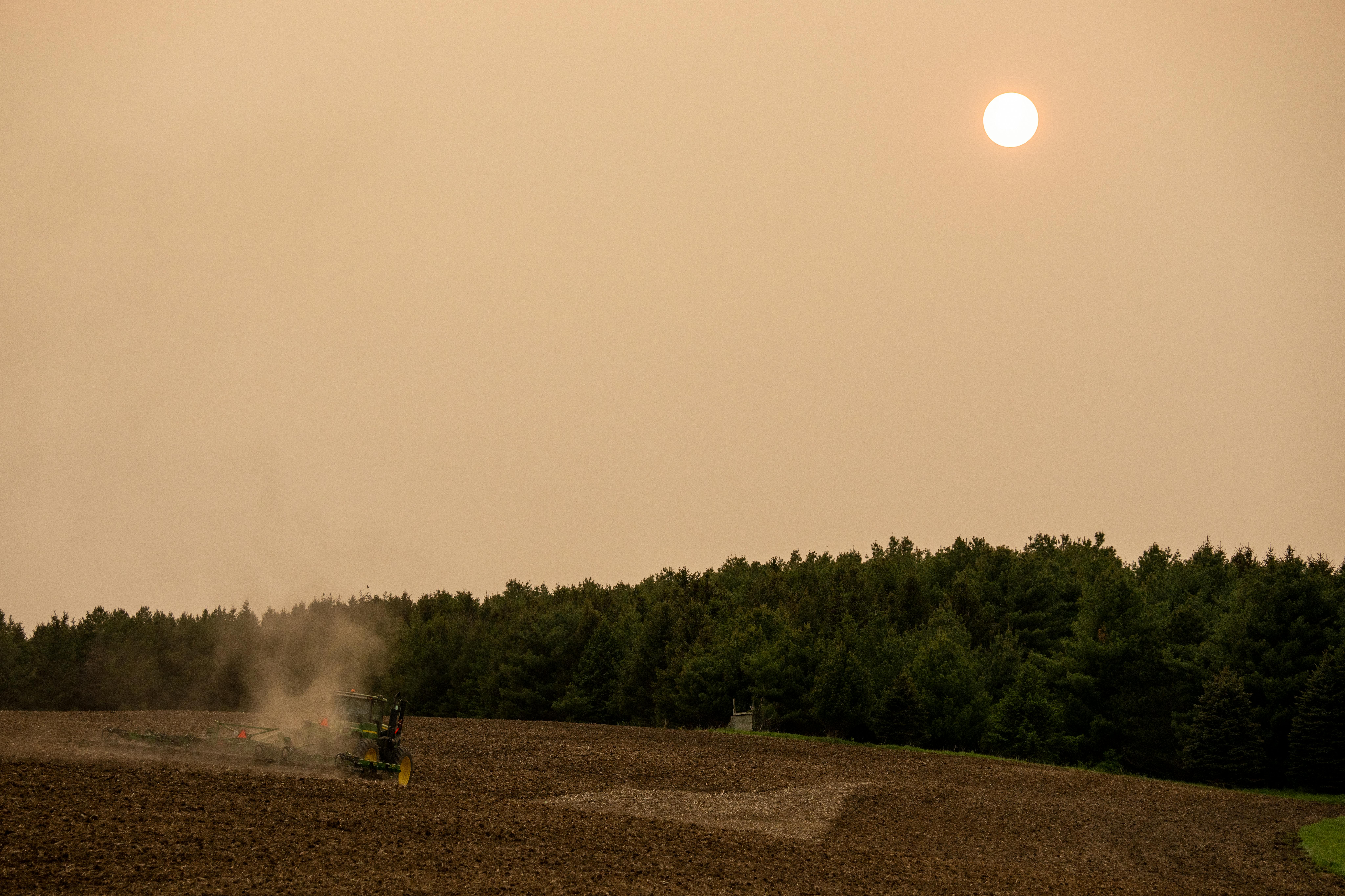 Sun over Field at Sunset · Free Stock Photo