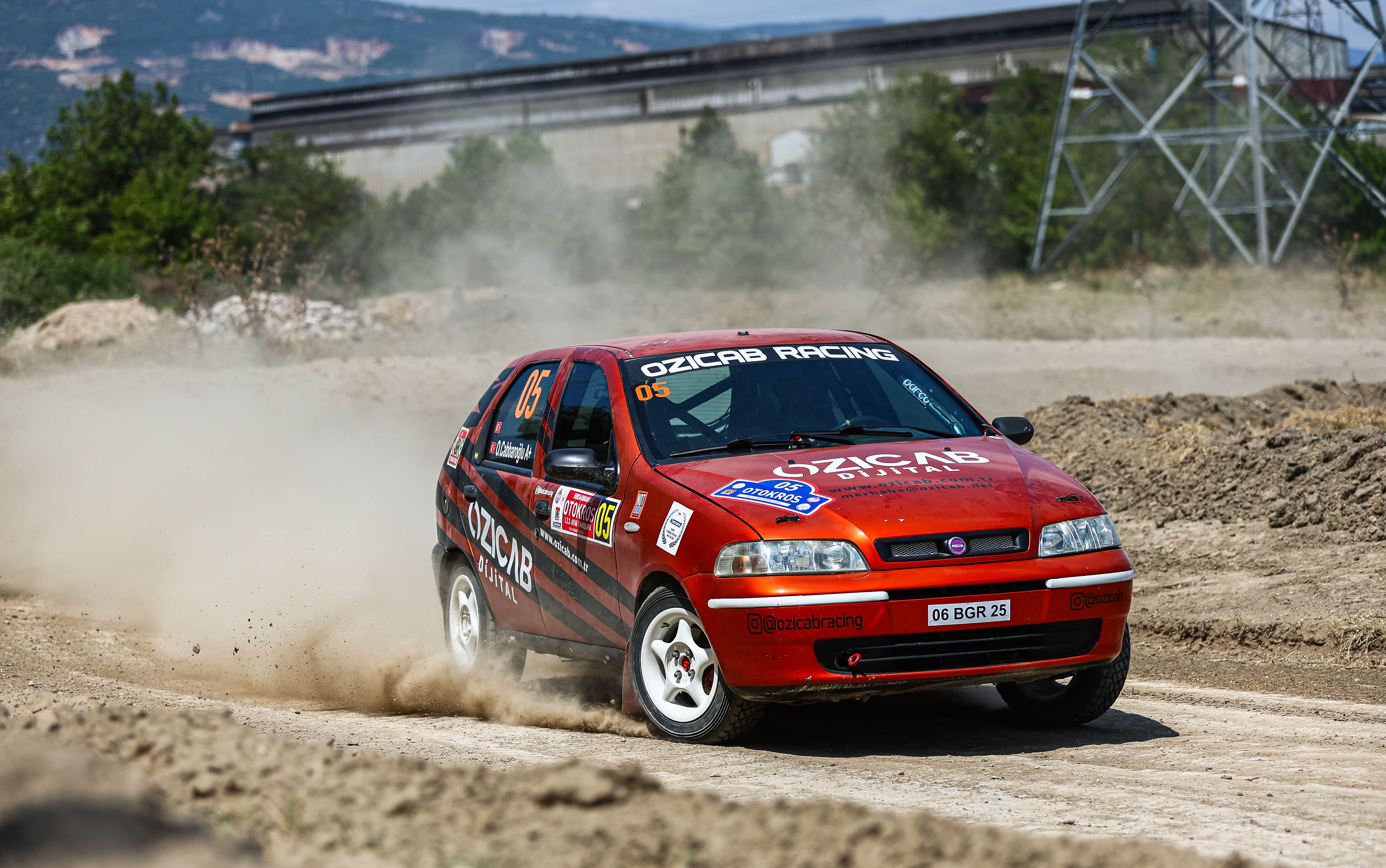 Handling And Stability Challenges On A Vehicle Photos, Download The ...