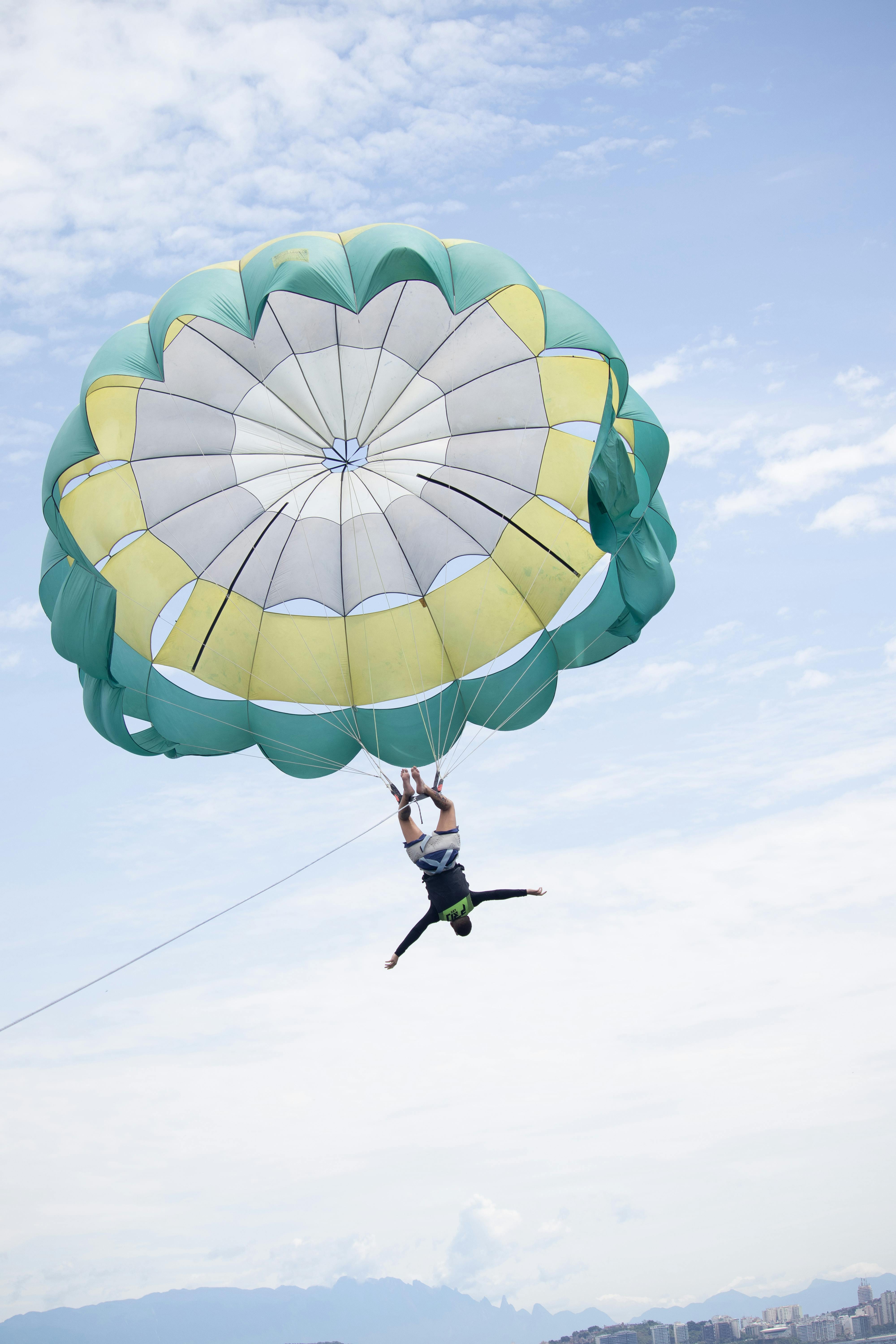 Man on a Parachute · Free Stock Photo
