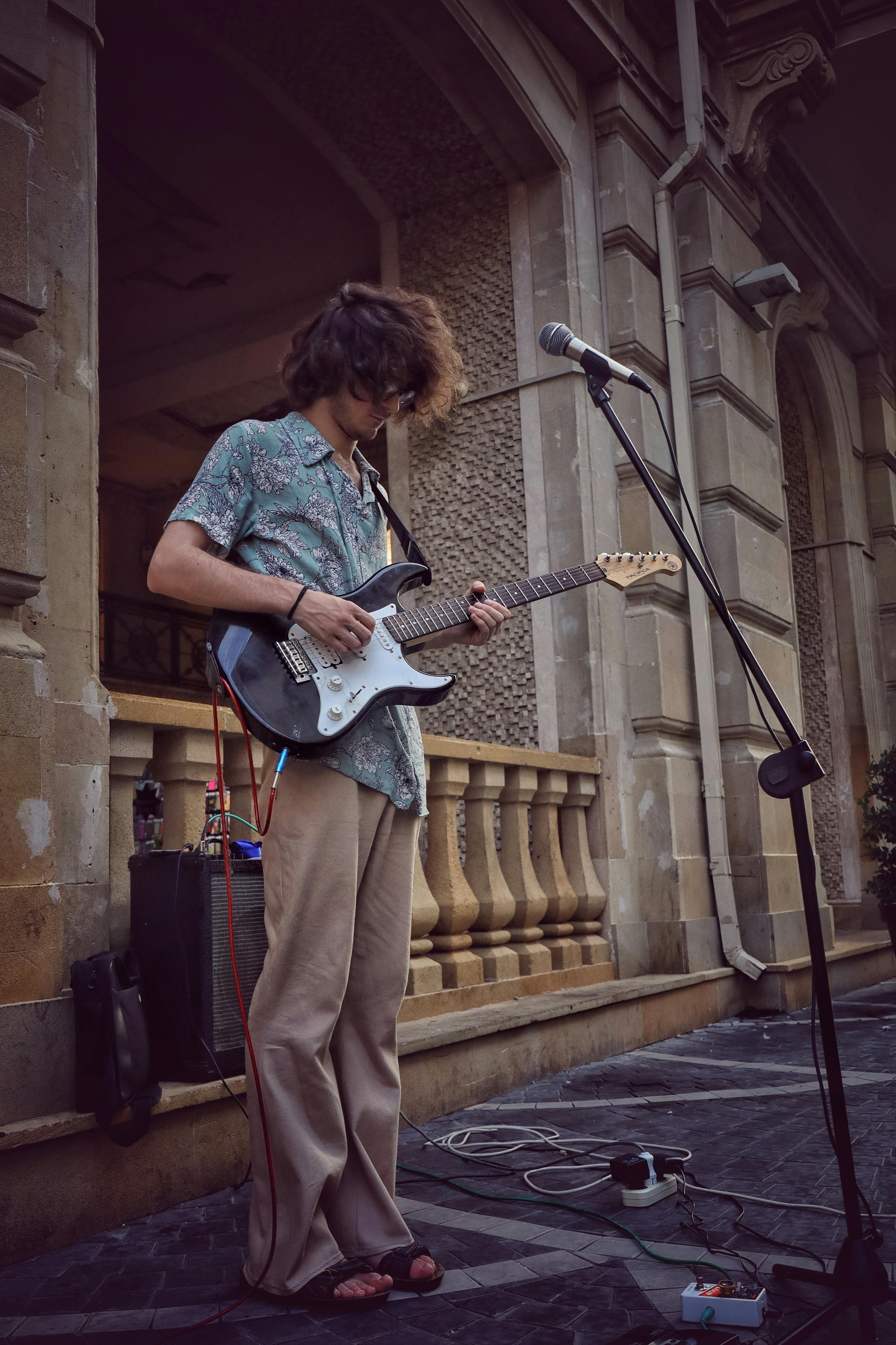 Dumy Singer Photos, Download The BEST Free Dumy Singer Stock Photos ...