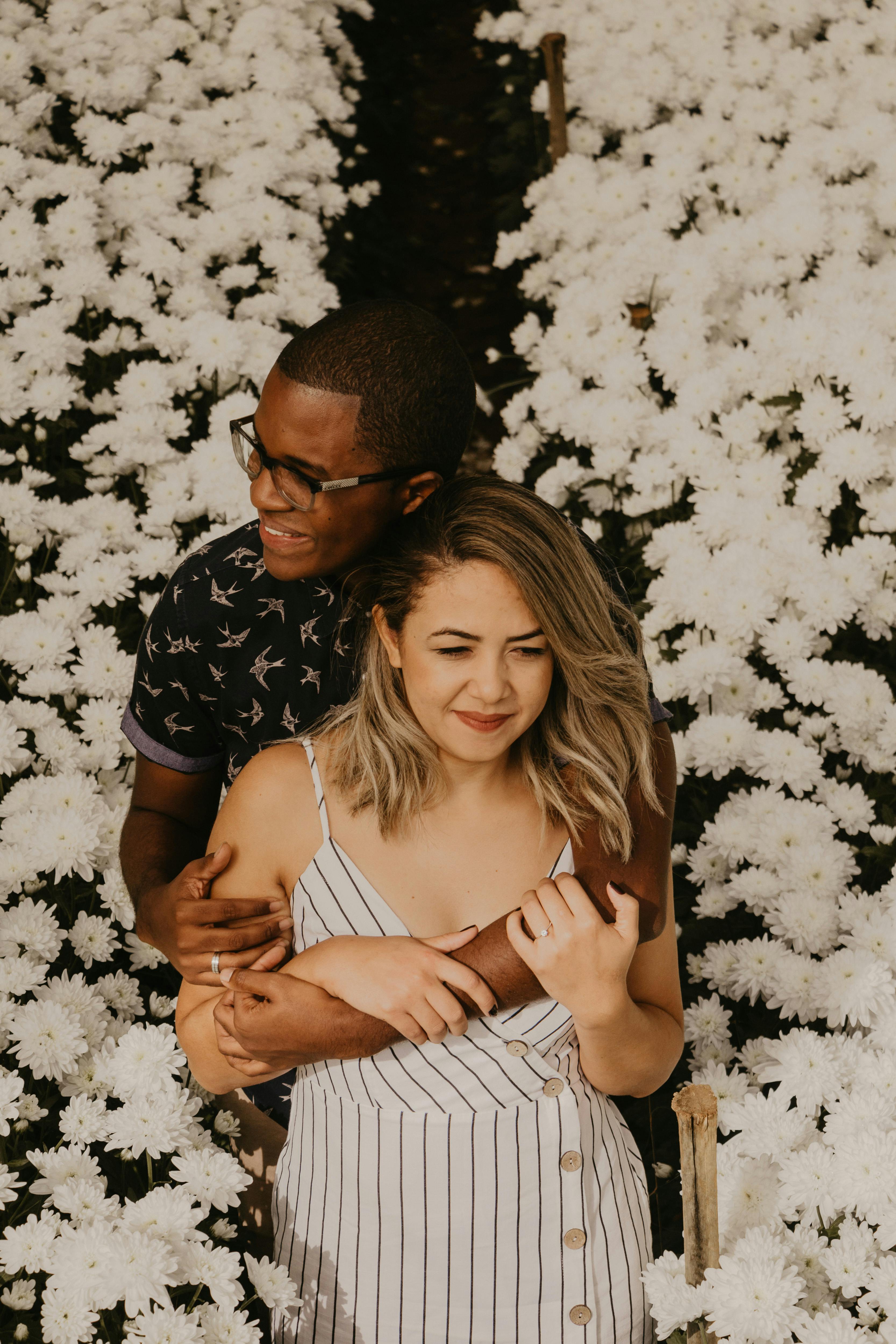 Asian Couple Hugging Against Wall Photos, Download The BEST Free Asian ...