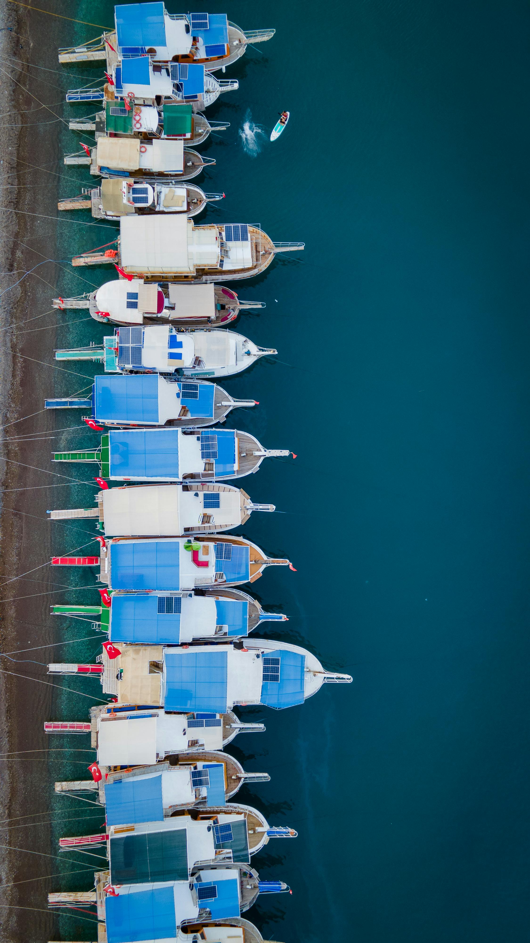 Boate Photos, Download The BEST Free Boate Stock Photos & HD Images