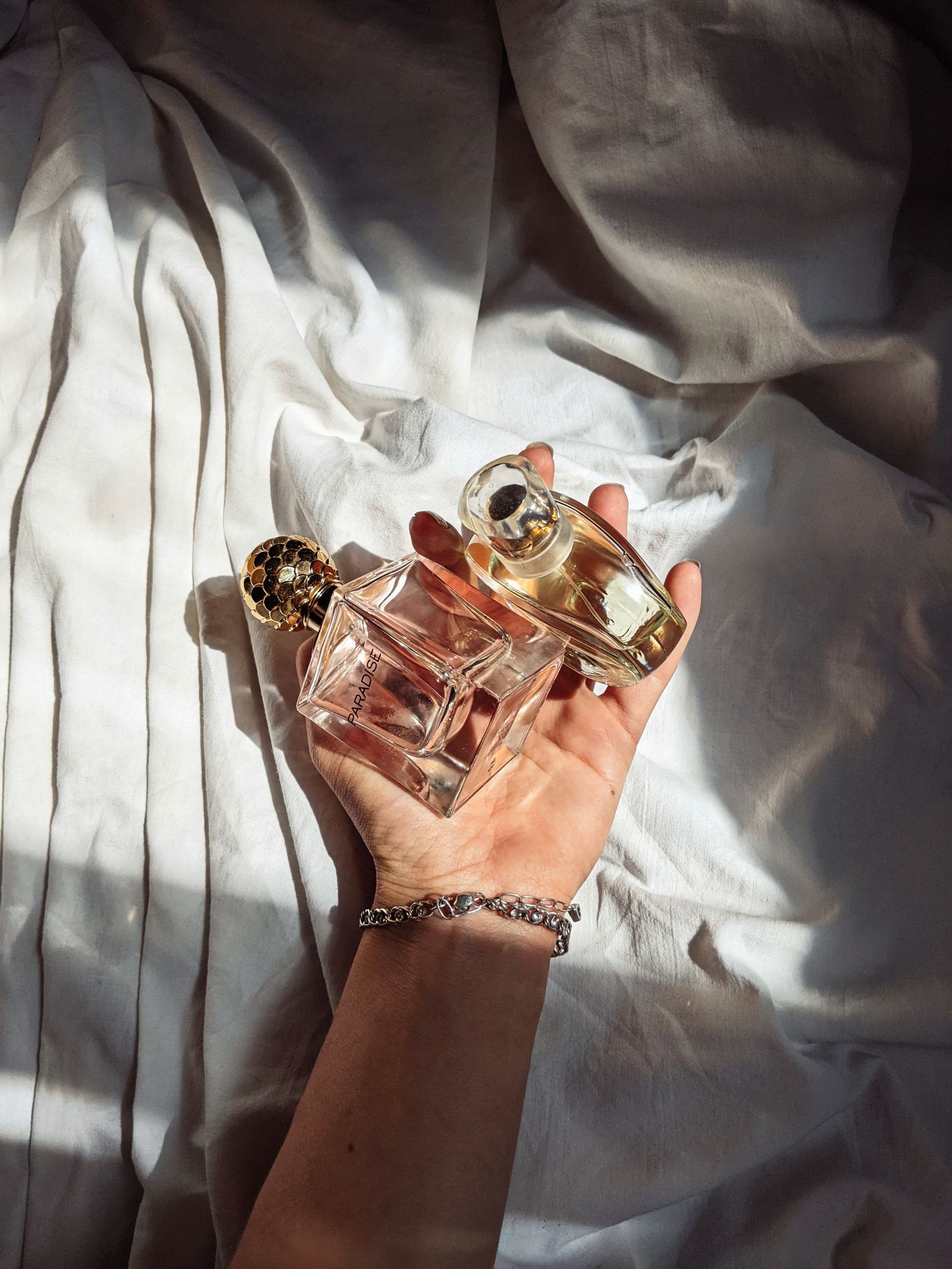 Models Perfume Bottles Photos, Download The BEST Free Models Perfume ...