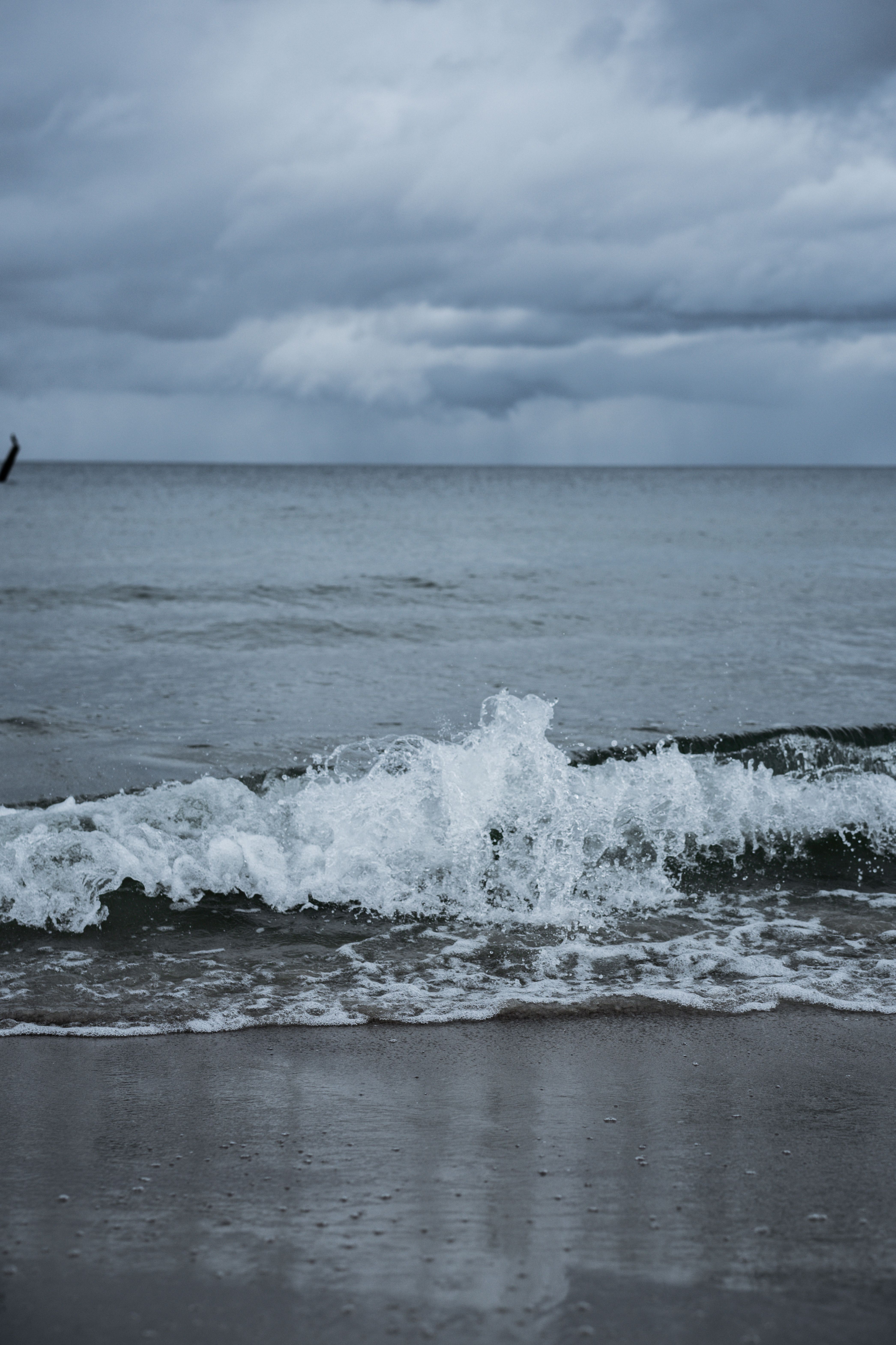 Waves on a Beach · Free Stock Photo