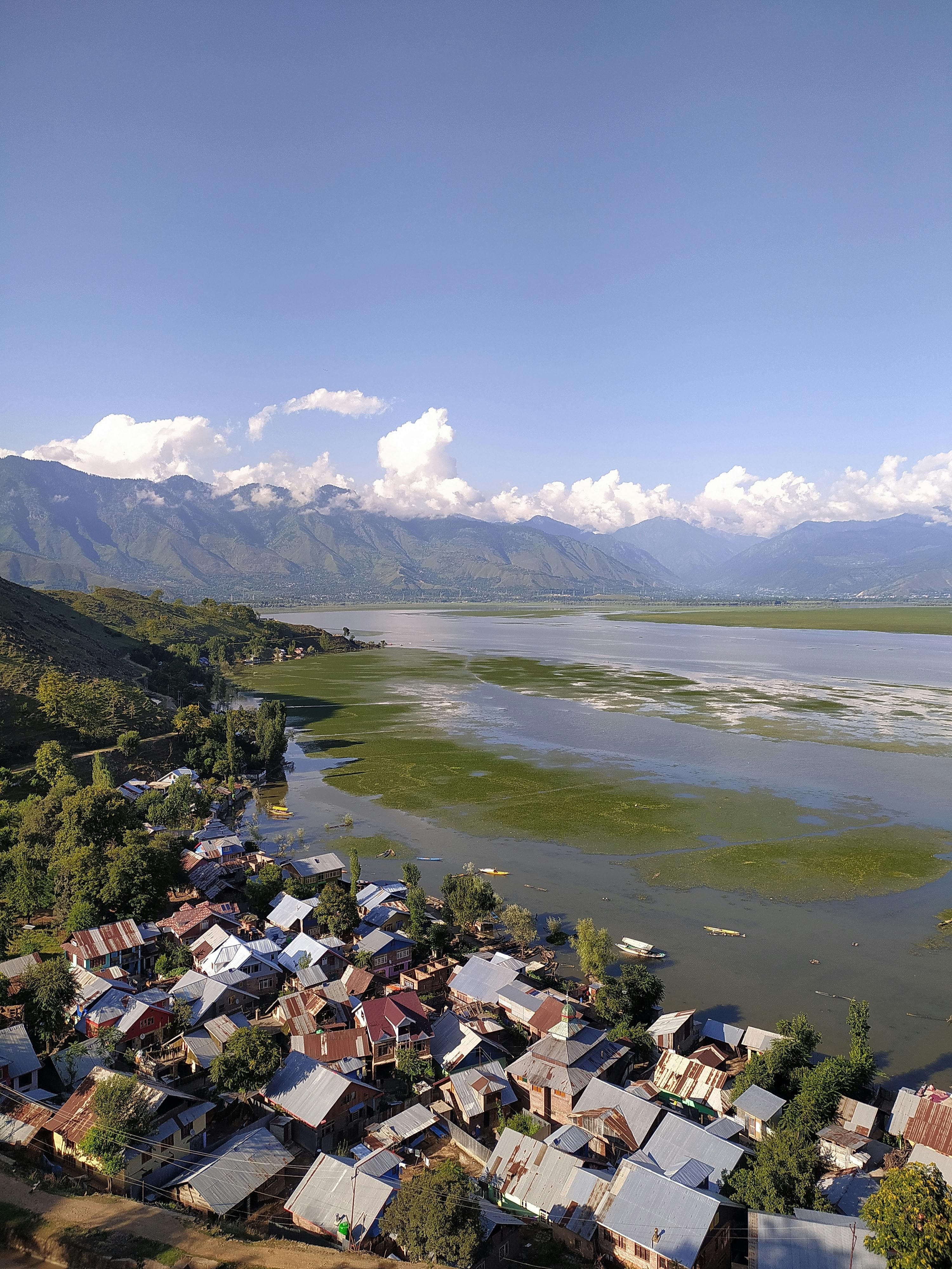 Village on Island · Free Stock Photo