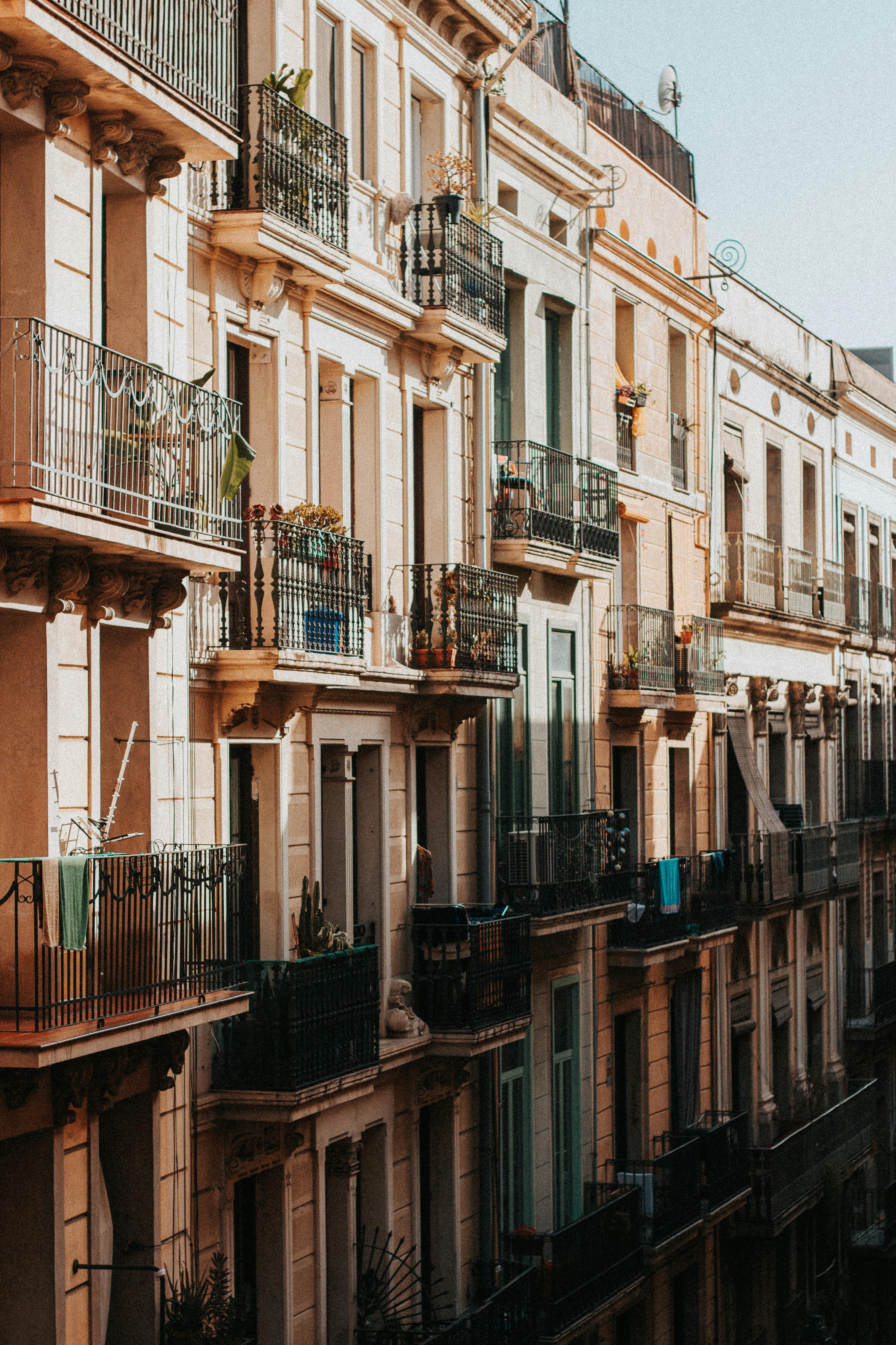 Buildings by Canal in City · Free Stock Photo