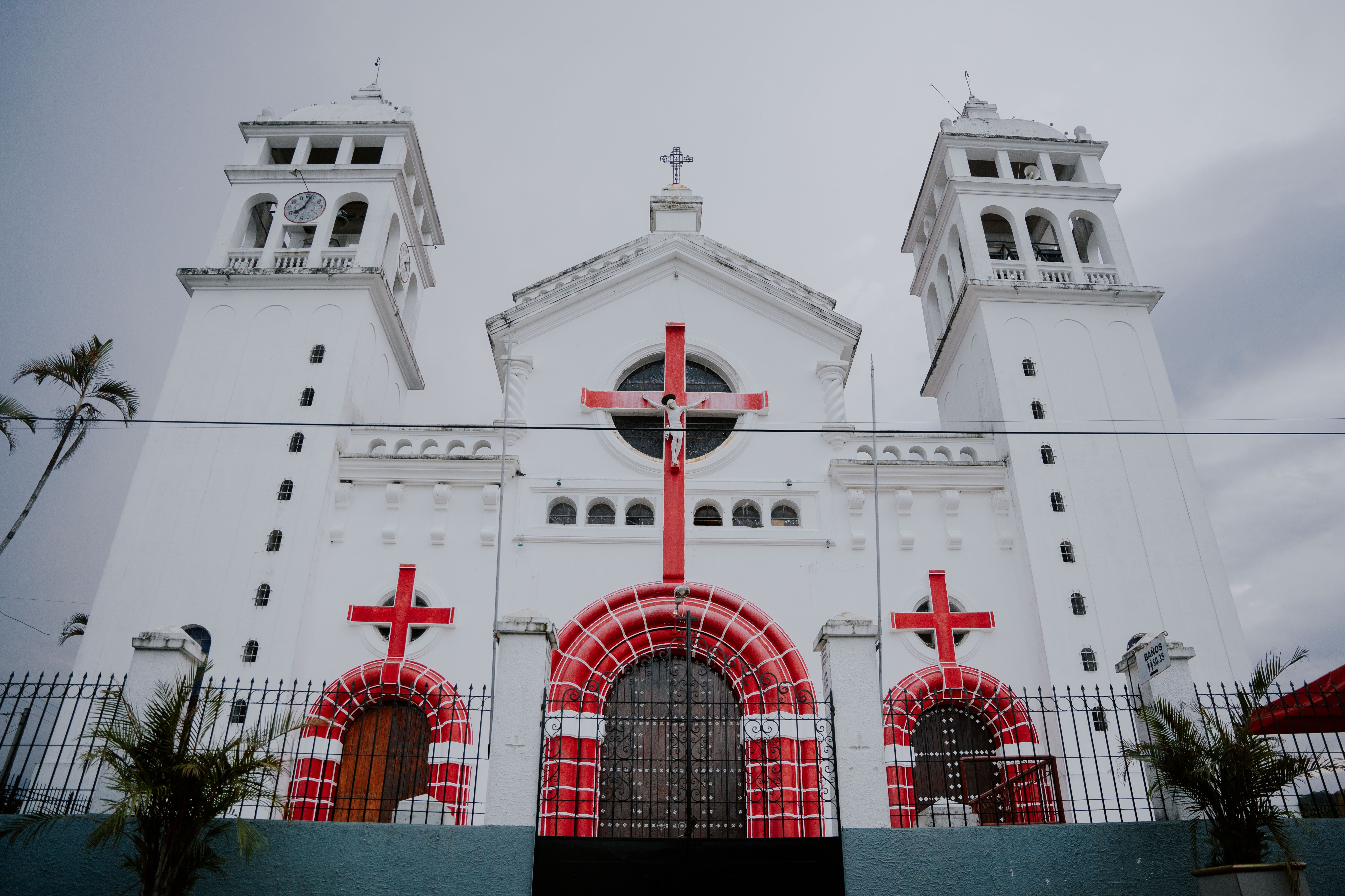 Facade of Santa Lucia Church in Juayua · Free Stock Photo