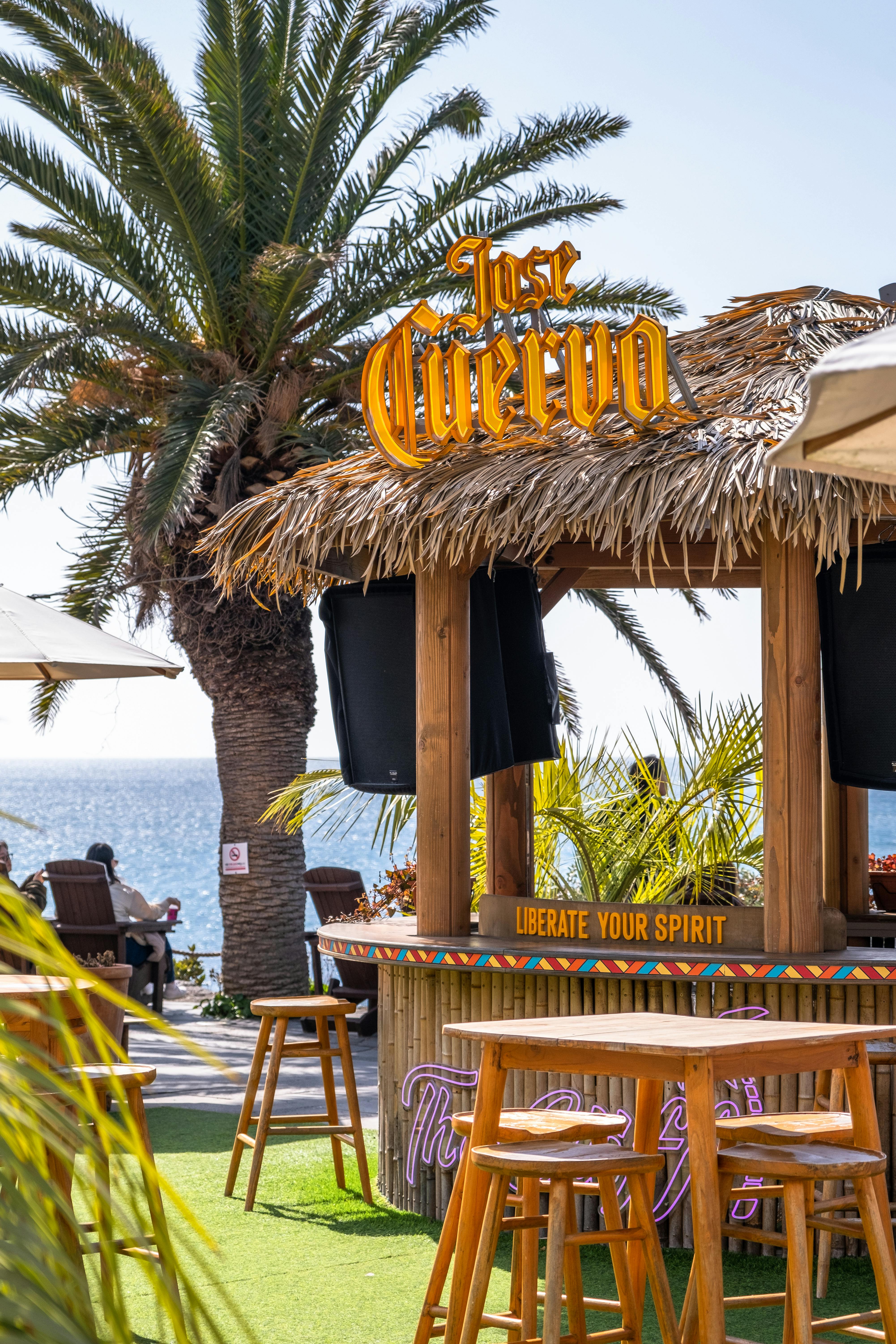 Open Air Beach Bar · Free Stock Photo