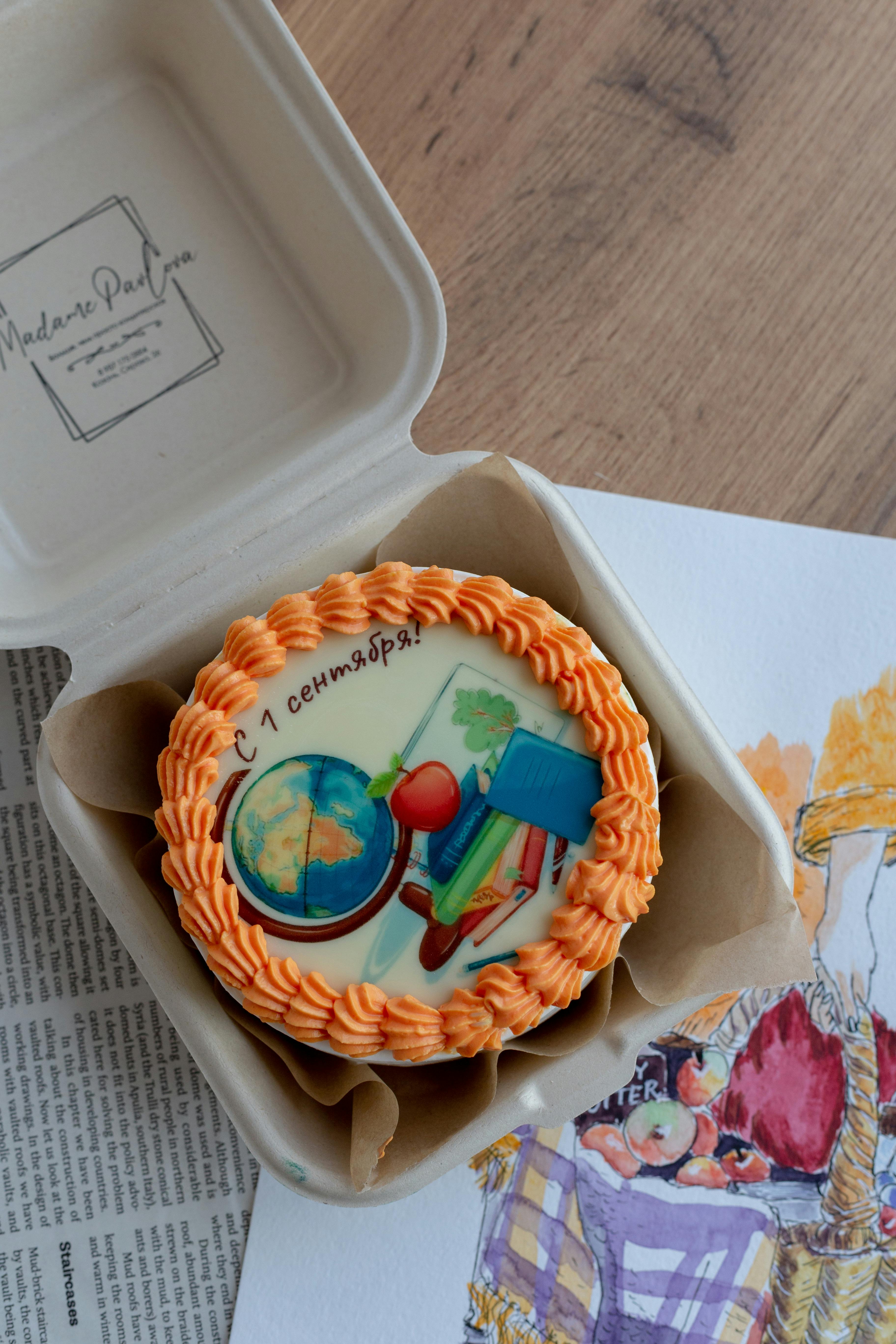 Homemade Bento Cake in a Box · Free Stock Photo