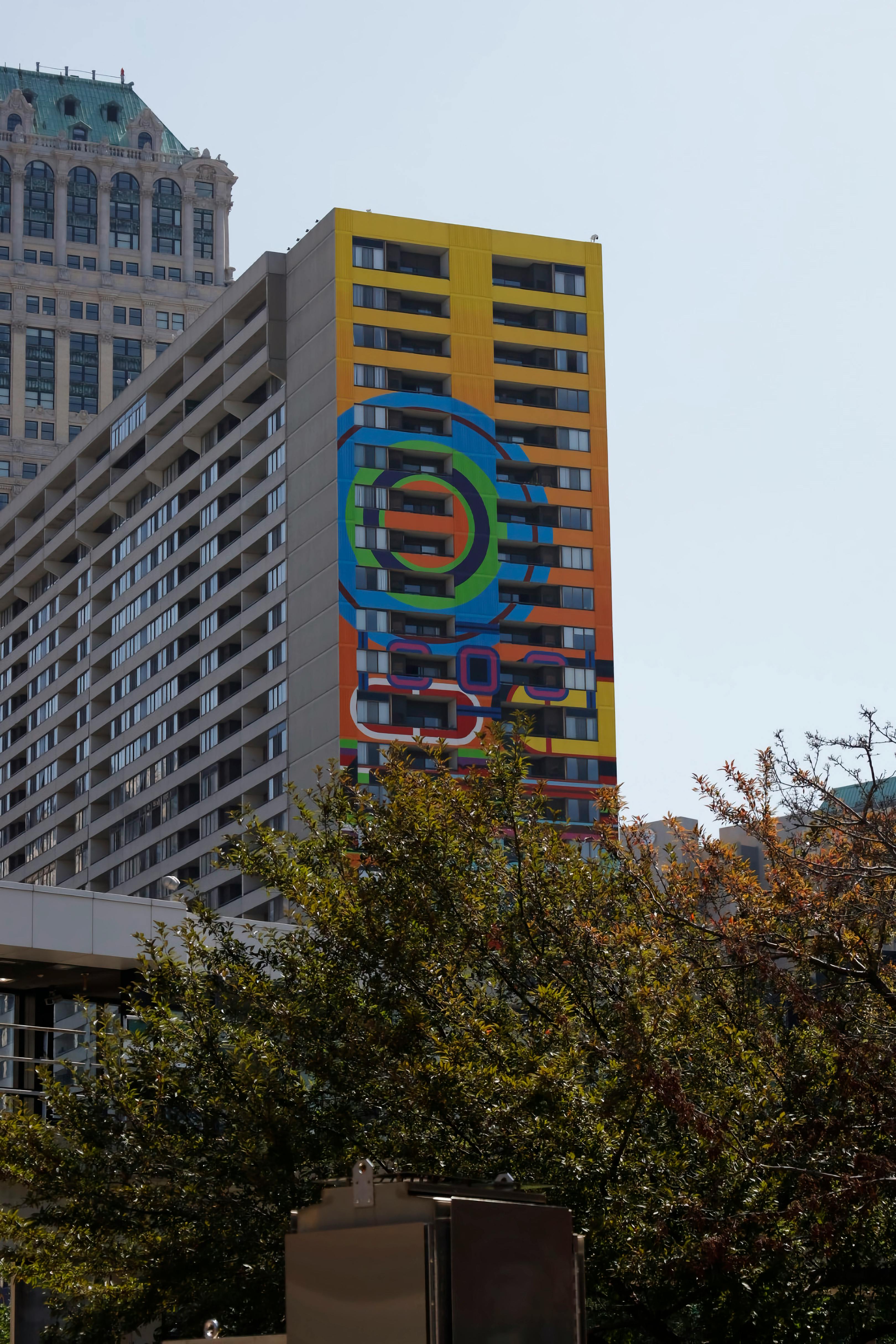 Abstract Mural Rise on a High-rise Apartment Building in Detroit · Free ...