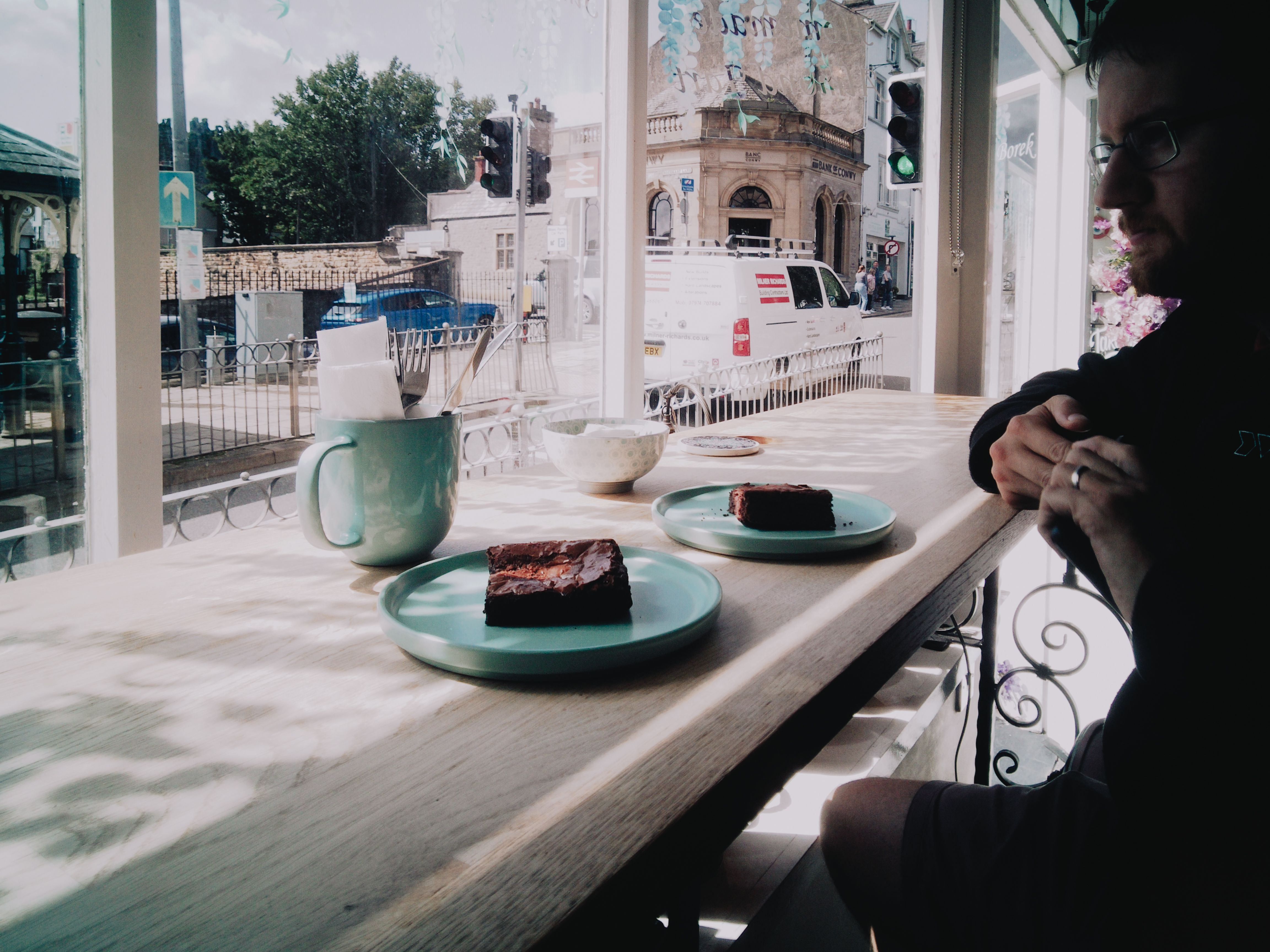 Arcade Cafe Photos, Download The BEST Free Arcade Cafe Stock Photos ...