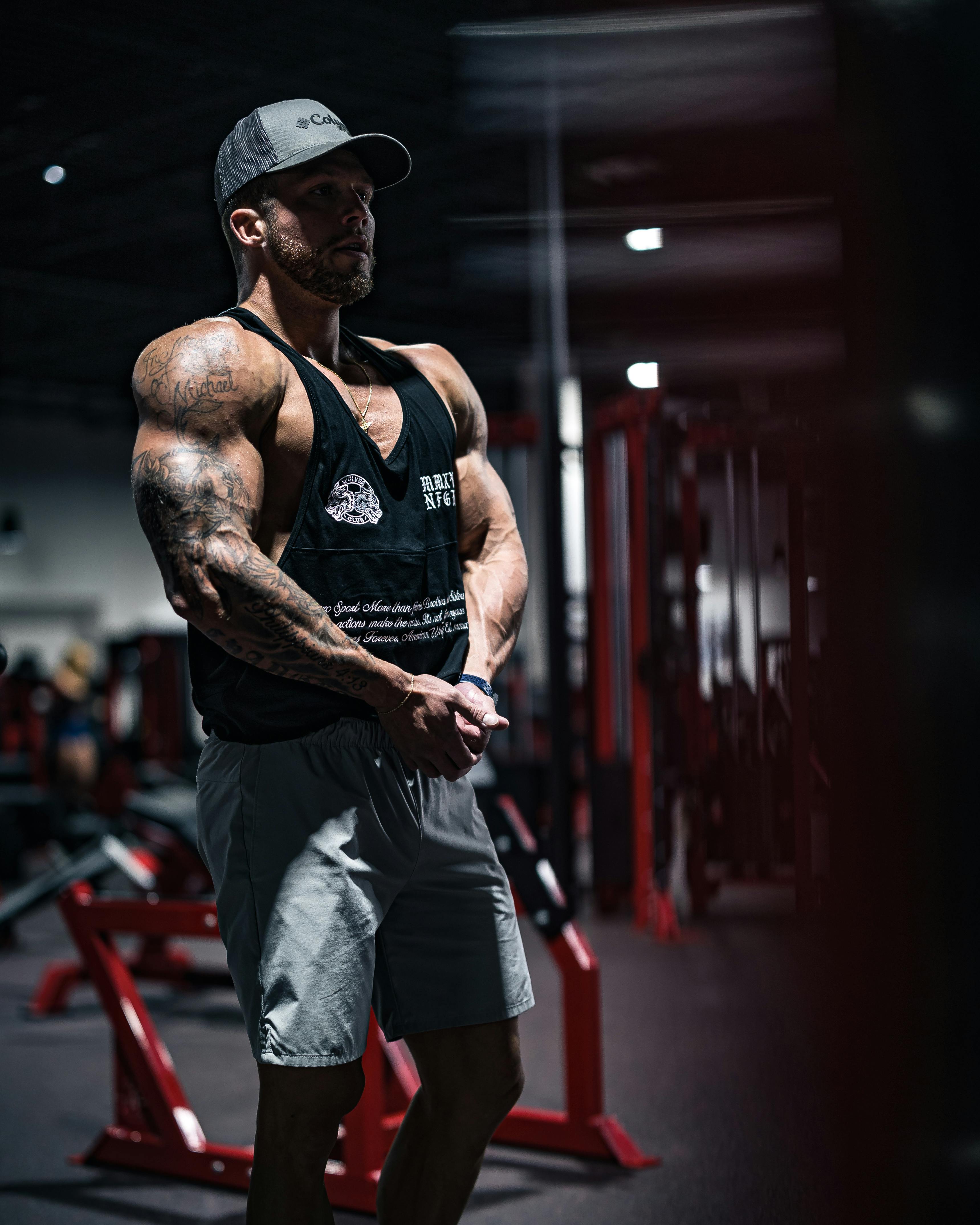 Muscular Man Photos, Download The BEST Free Muscular Man Stock Photos ...