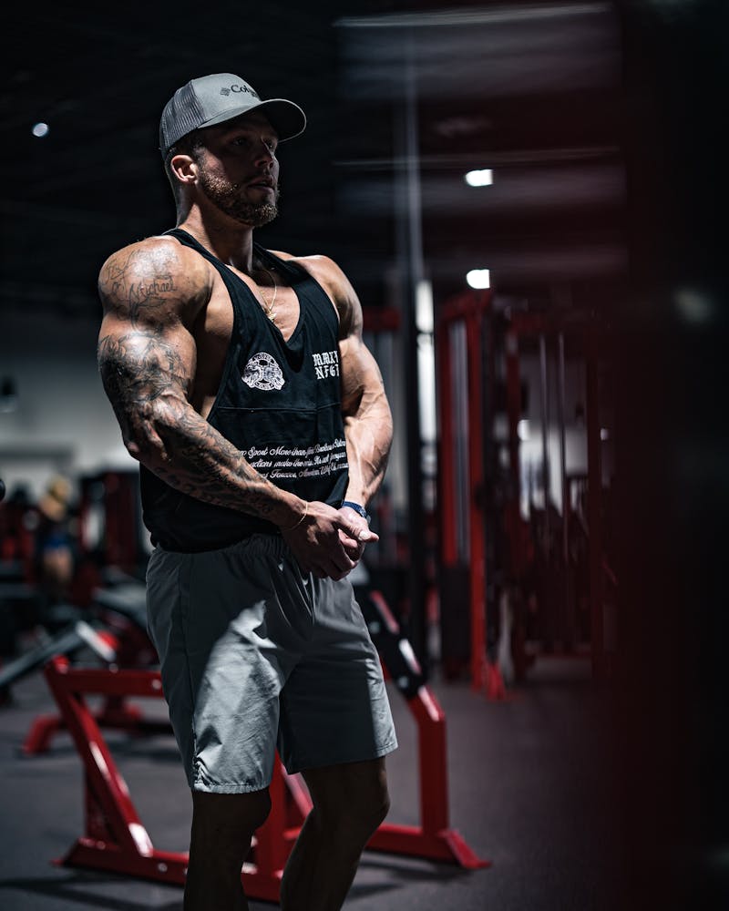 Muscular Man Photos, Download The BEST Free Muscular Man Stock Photos ...