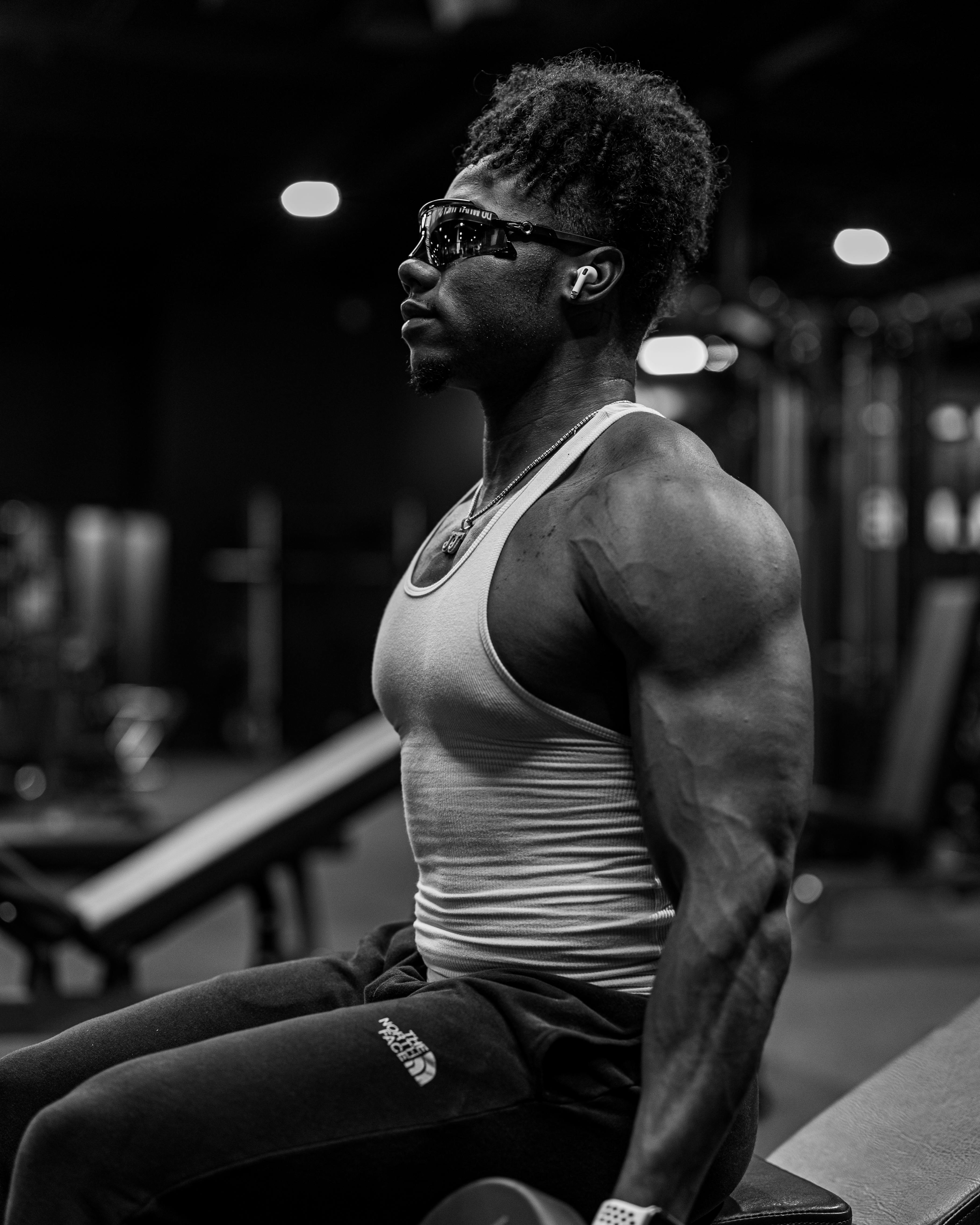 Muscular Man Photos, Download The BEST Free Muscular Man Stock Photos ...