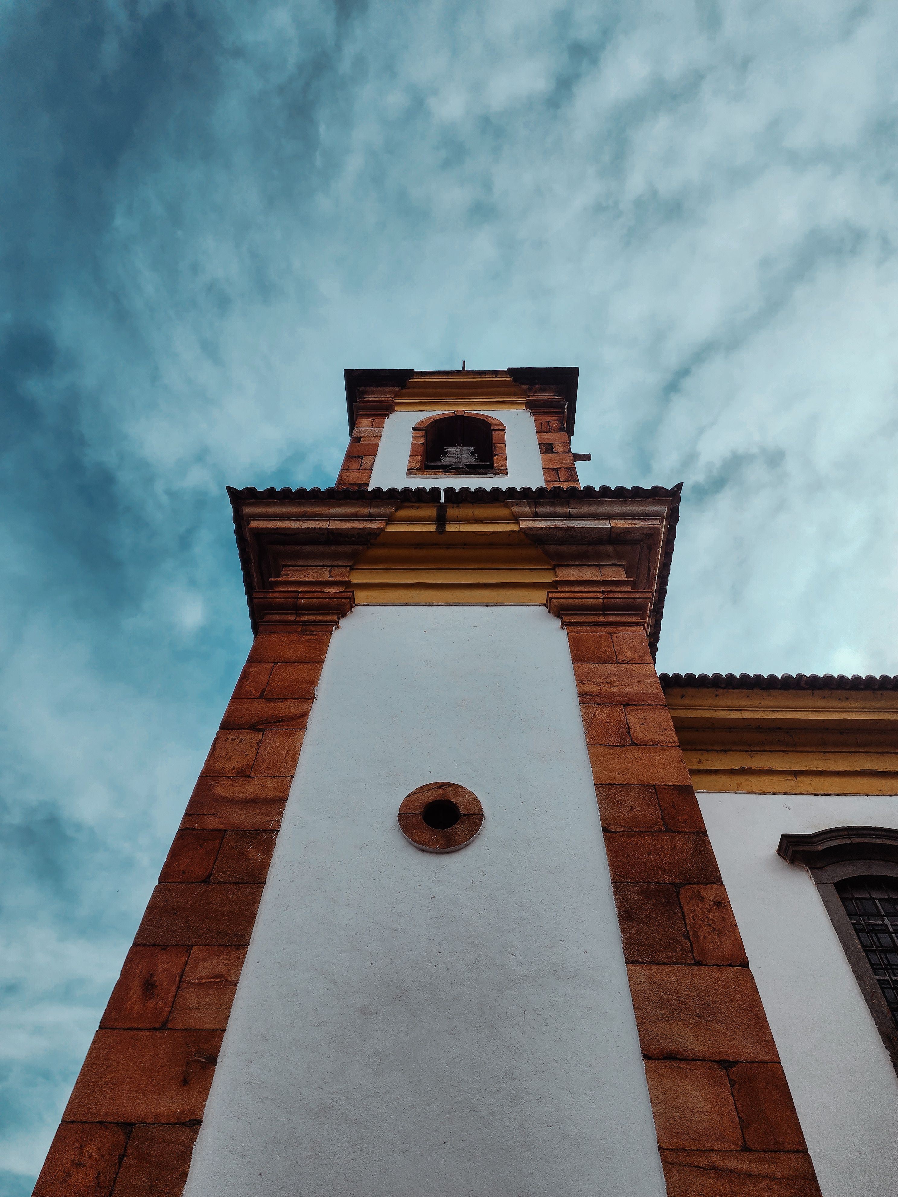 White Tower Building · Free Stock Photo