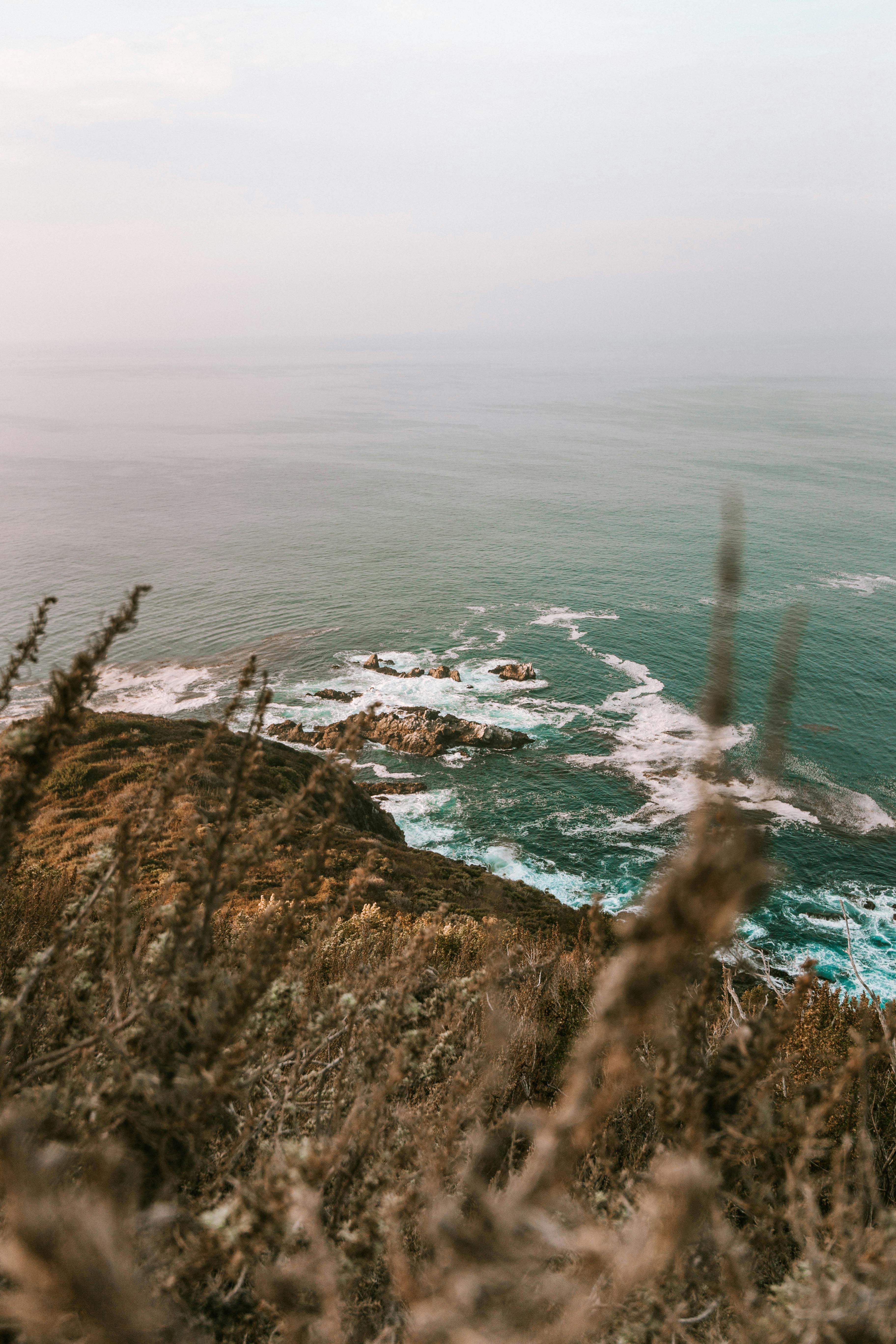 Sharp Rocks by Ocean · Free Stock Photo