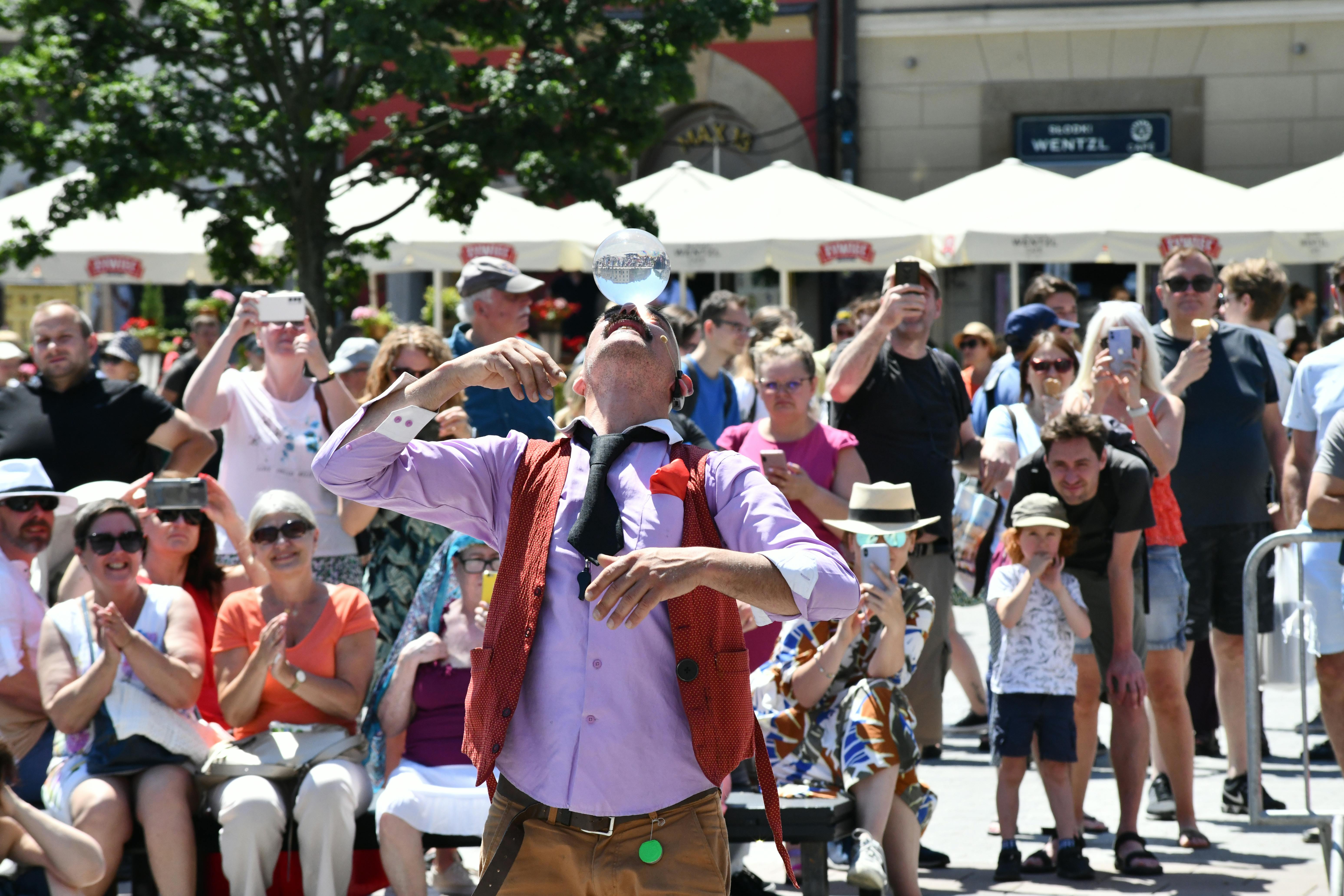 Parlor Tricks Photos, Download The BEST Free Parlor Tricks Stock Photos ...