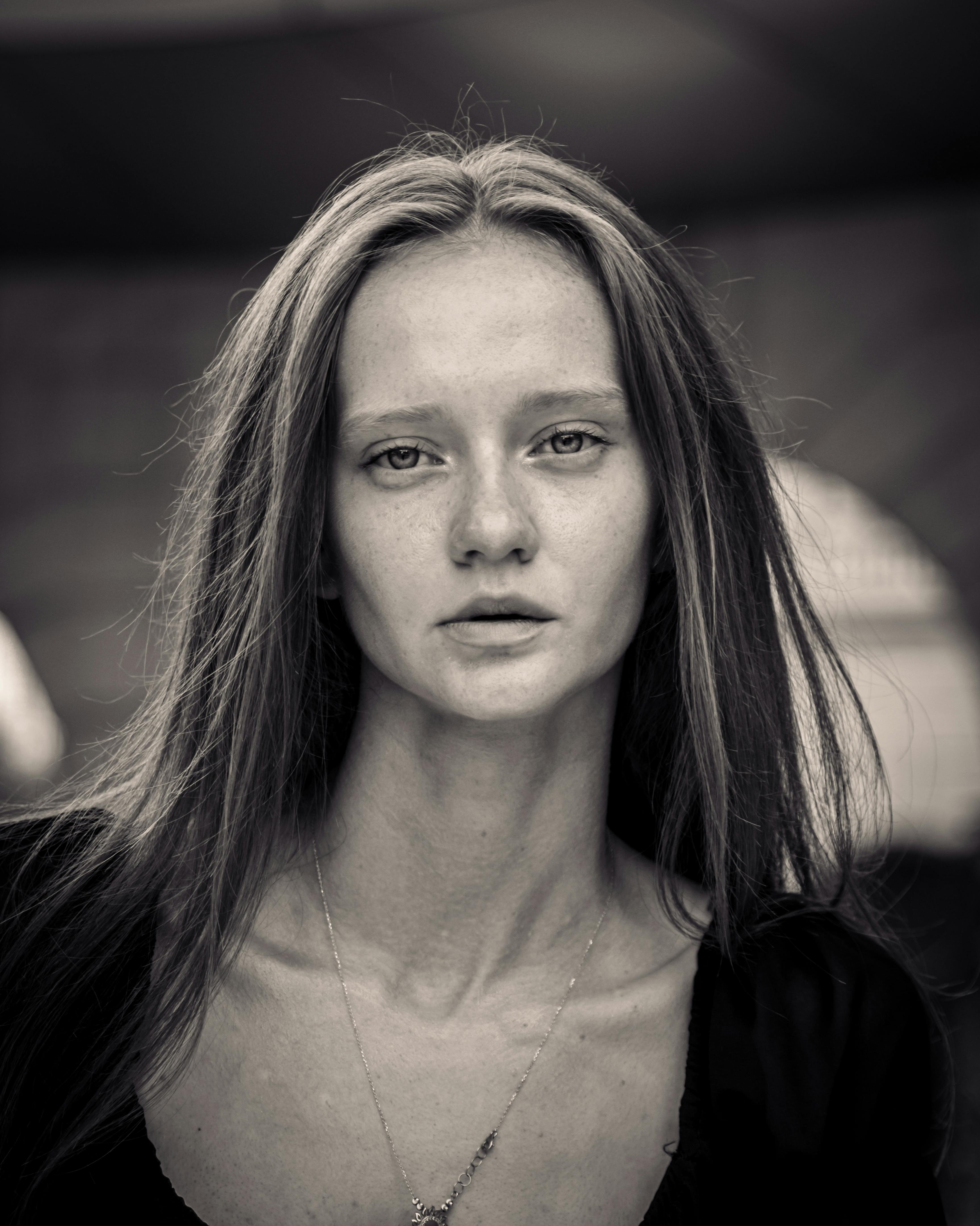 Portraits Female Photos, Download The BEST Free Portraits Female Stock ...