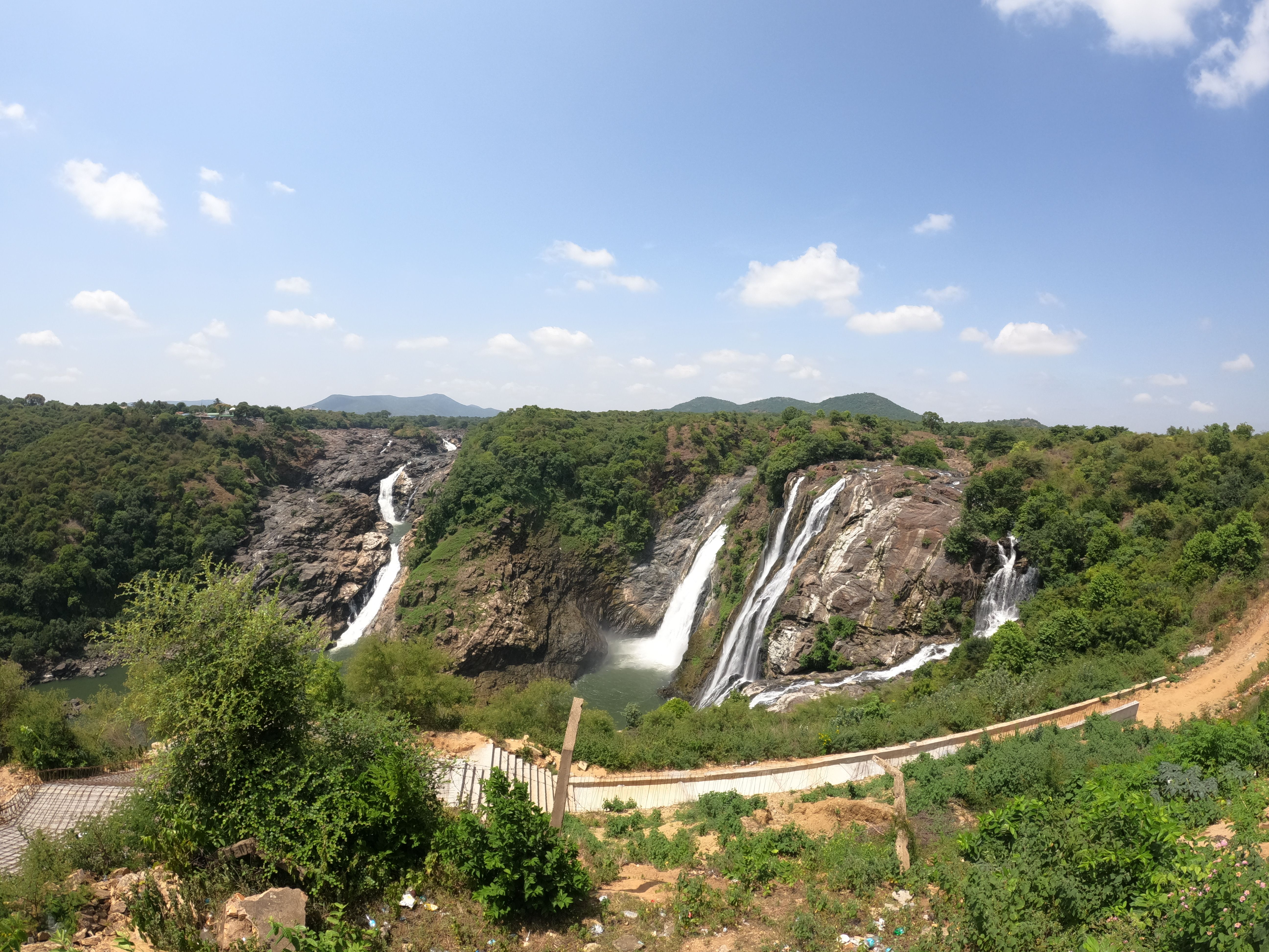 Shivanasamudra Falls on Kaveri River in India · Free Stock Photo