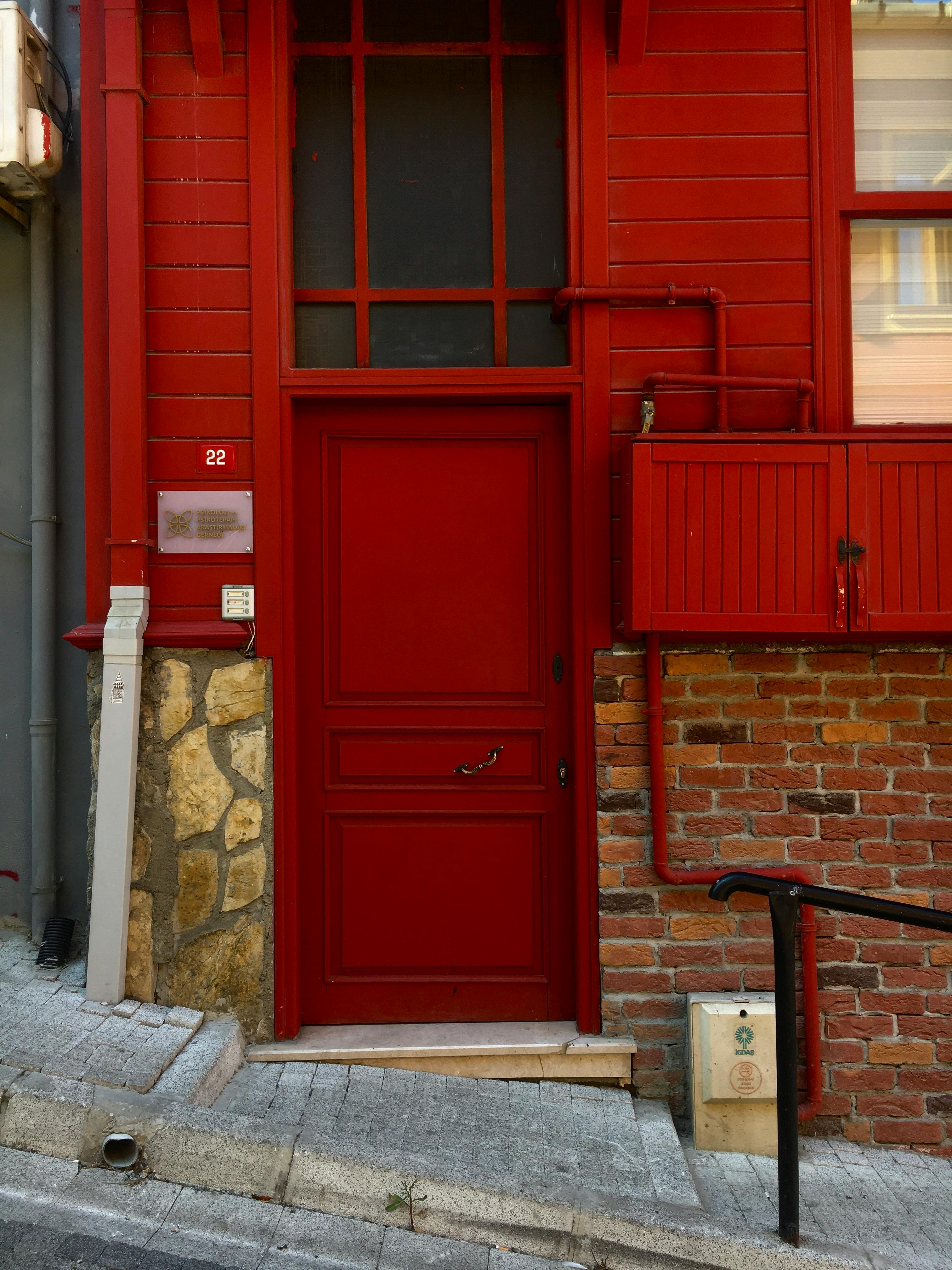 Red Devil Statue · Free Stock Photo