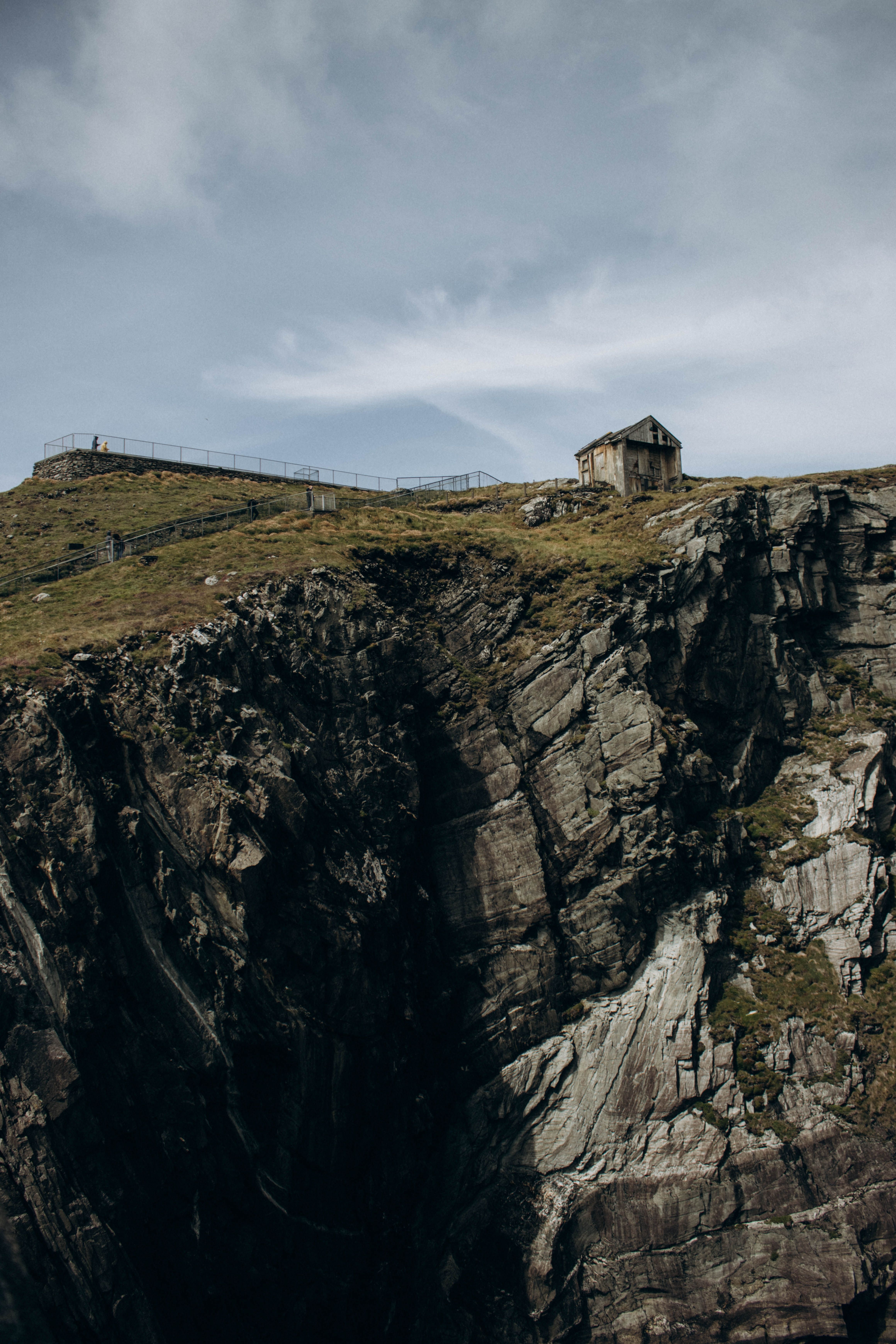 Wooden Cottage on the Edge of Cliff in Mizen Head · Free Stock Photo