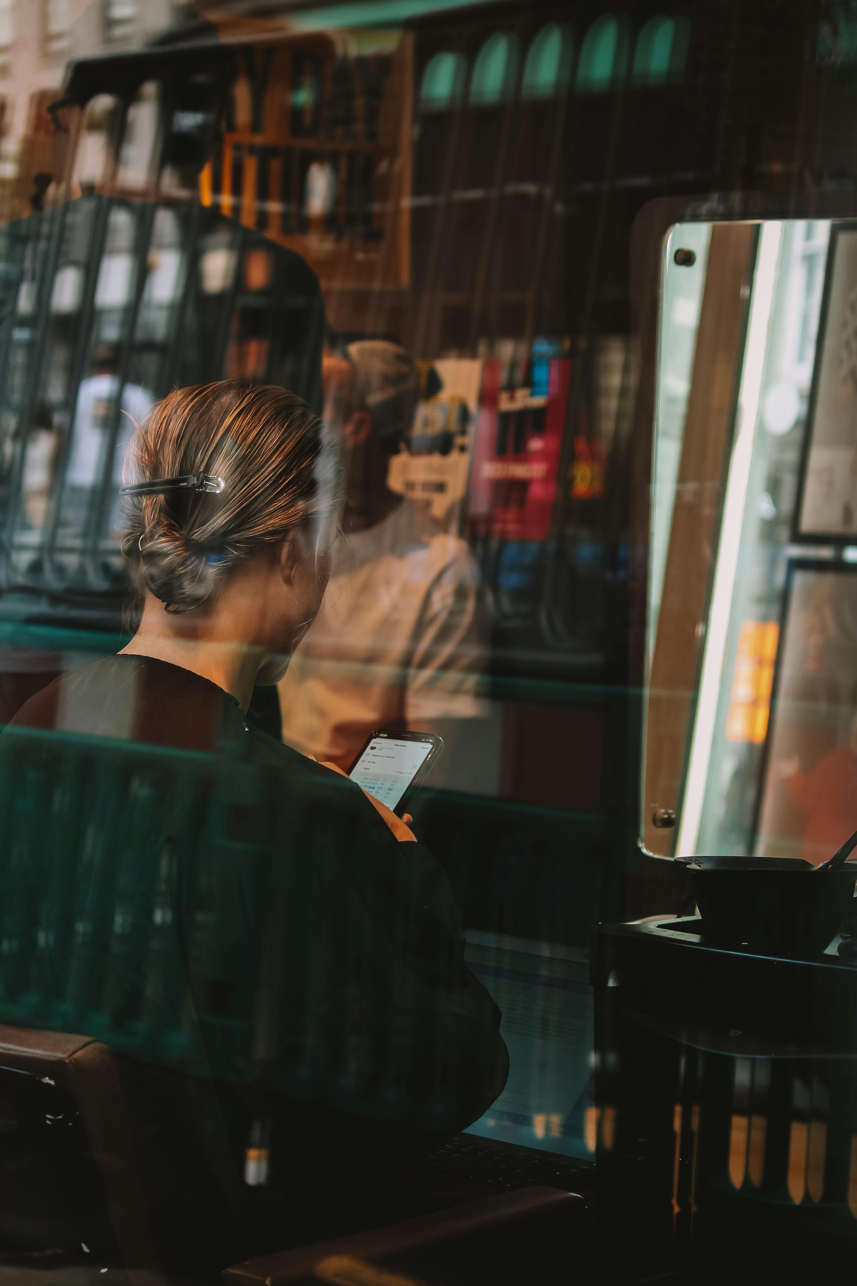 European Using Mobile Photos, Download The BEST Free European Using ...