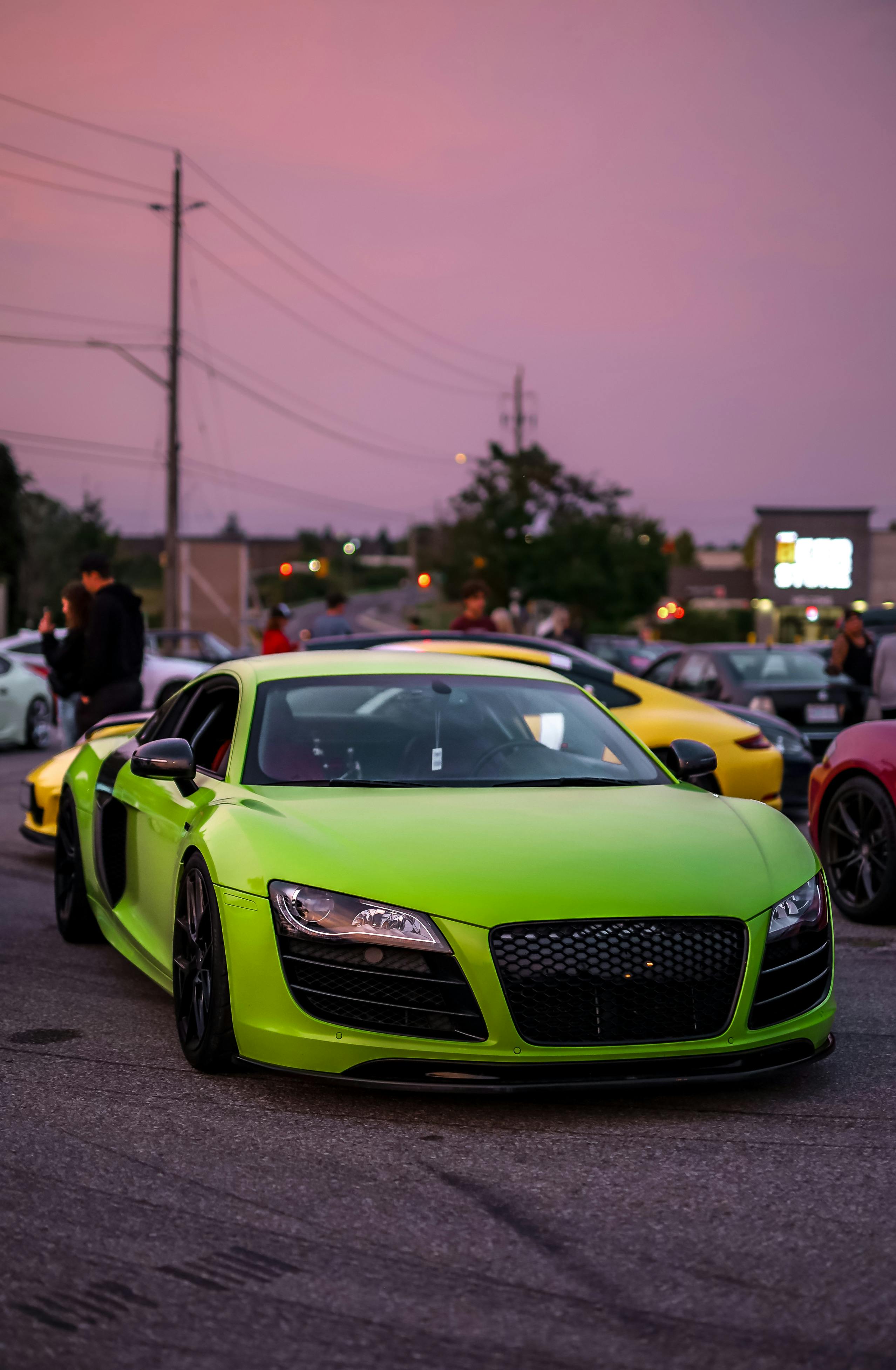 Red Audi R8 · Free Stock Photo