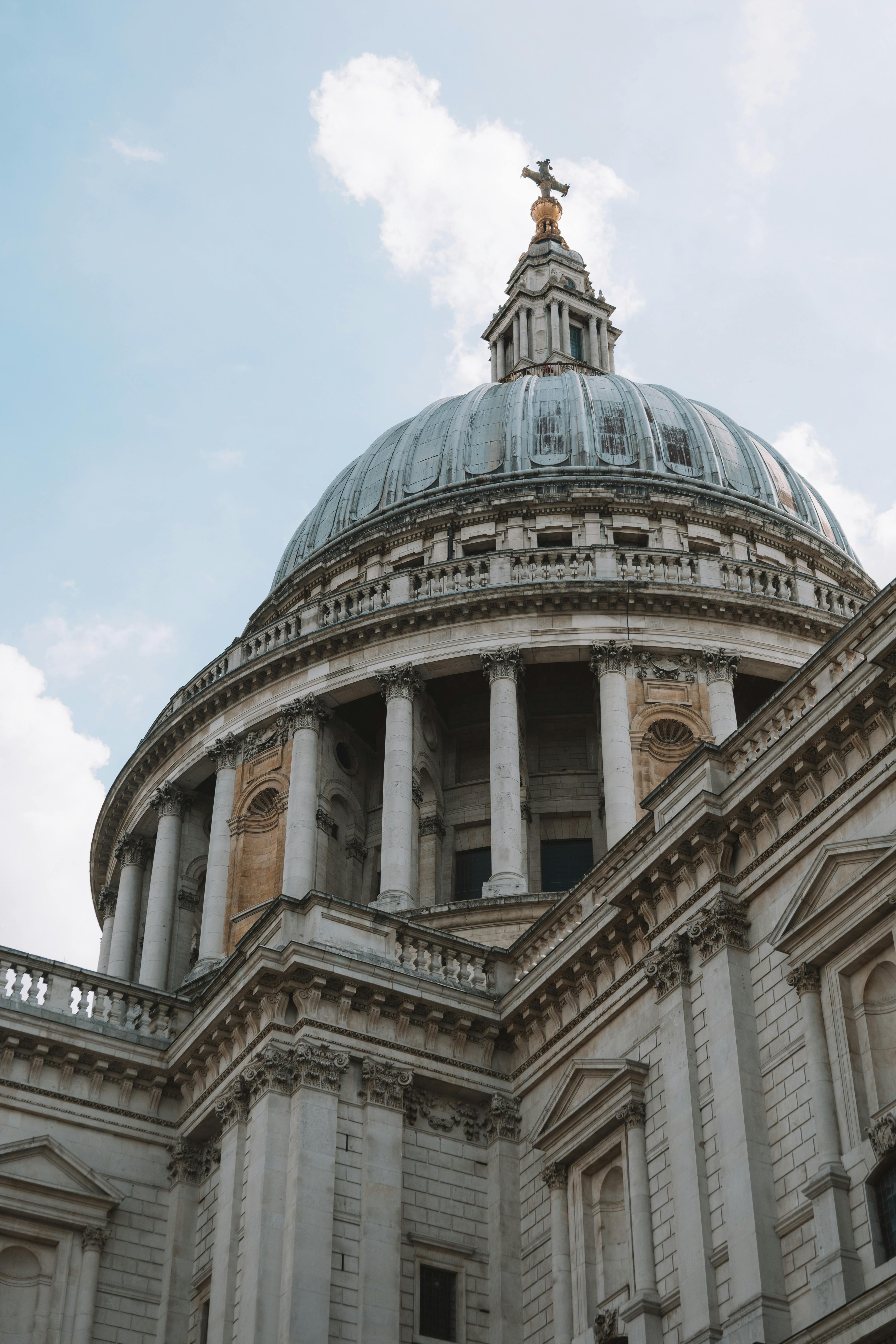 Dome of St. Pauls Cathedral in London, England · Free Stock Photo