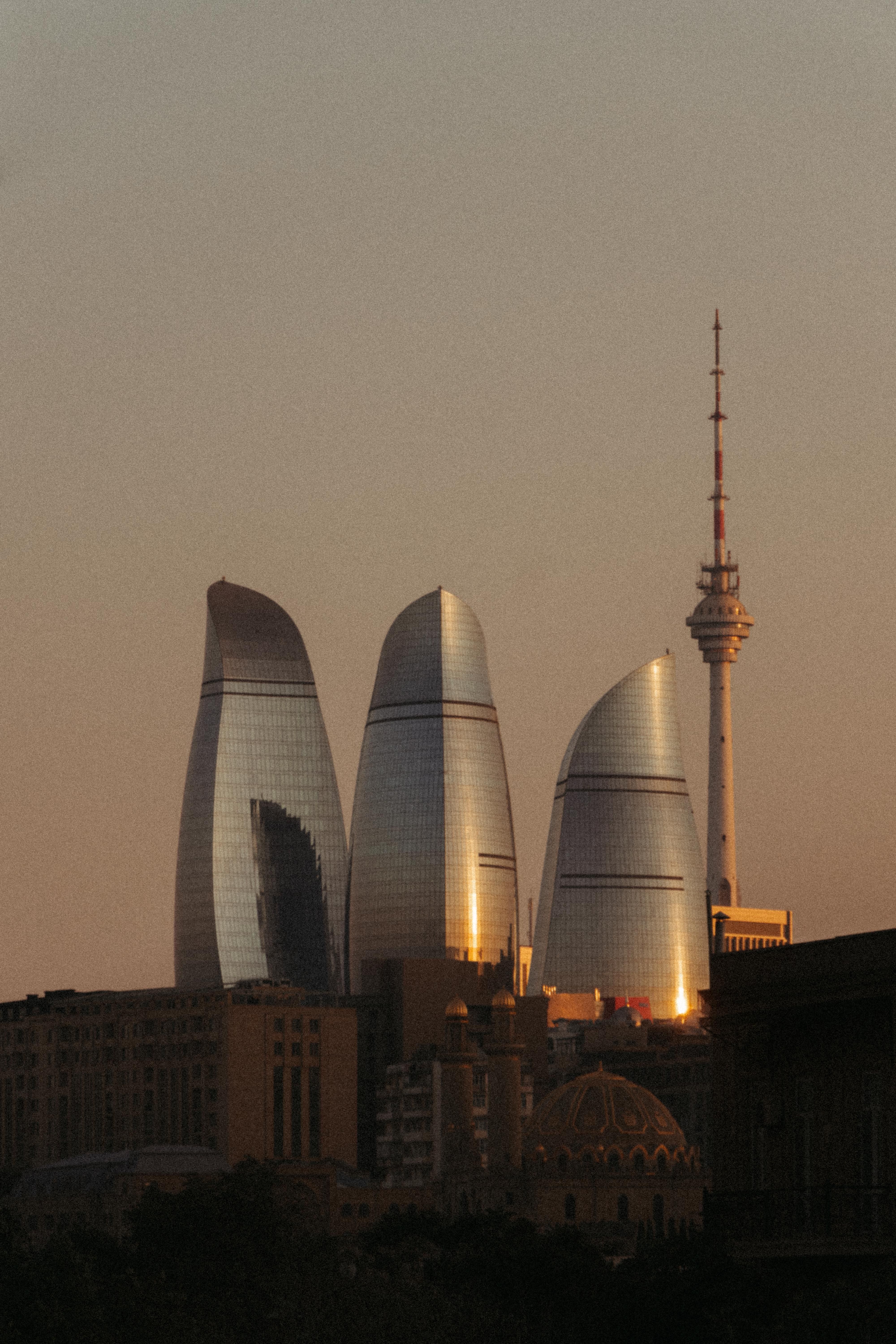 Modern Skyscraper in Baku, Azerbaijan Skyline · Free Stock Photo