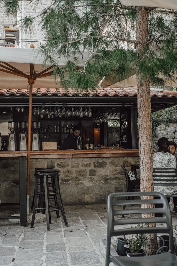 Dive Bar Photos, Download The BEST Free Dive Bar Stock Photos & HD Images