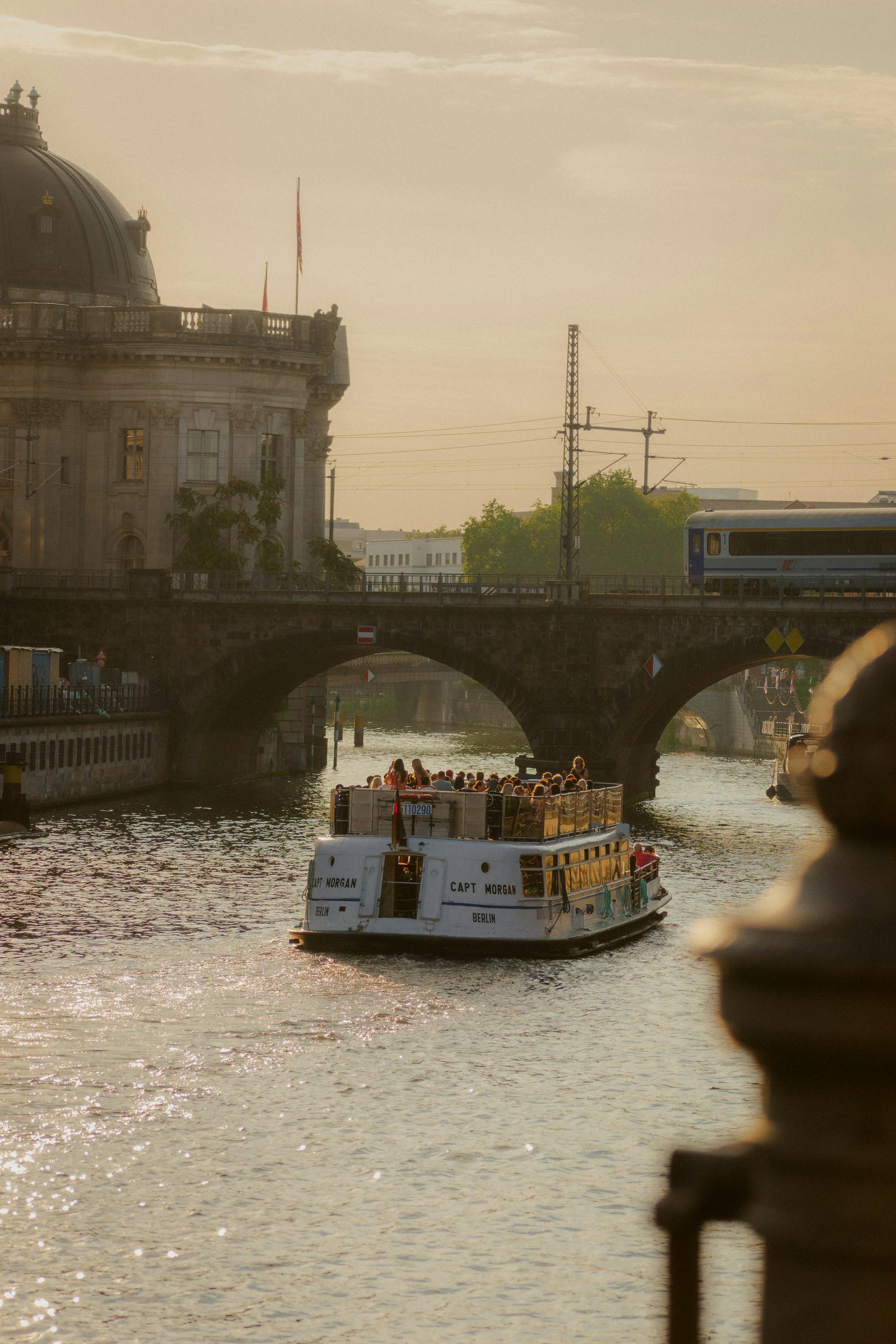 Passenger Ship Photos, Download The BEST Free Passenger Ship Stock ...