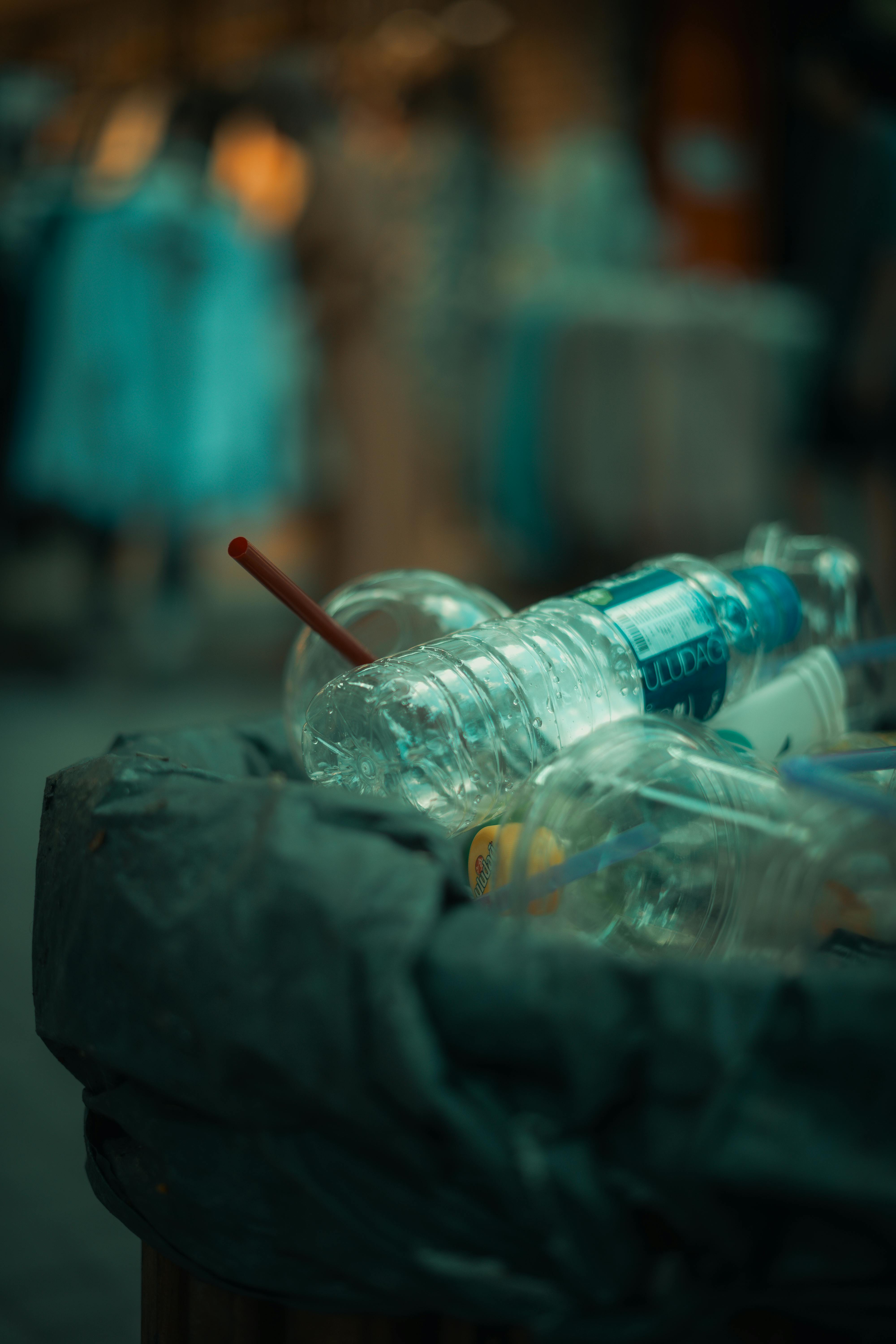 Foto stok gratis tentang asia, bak sampah, botol, bursa ..., dampak ...