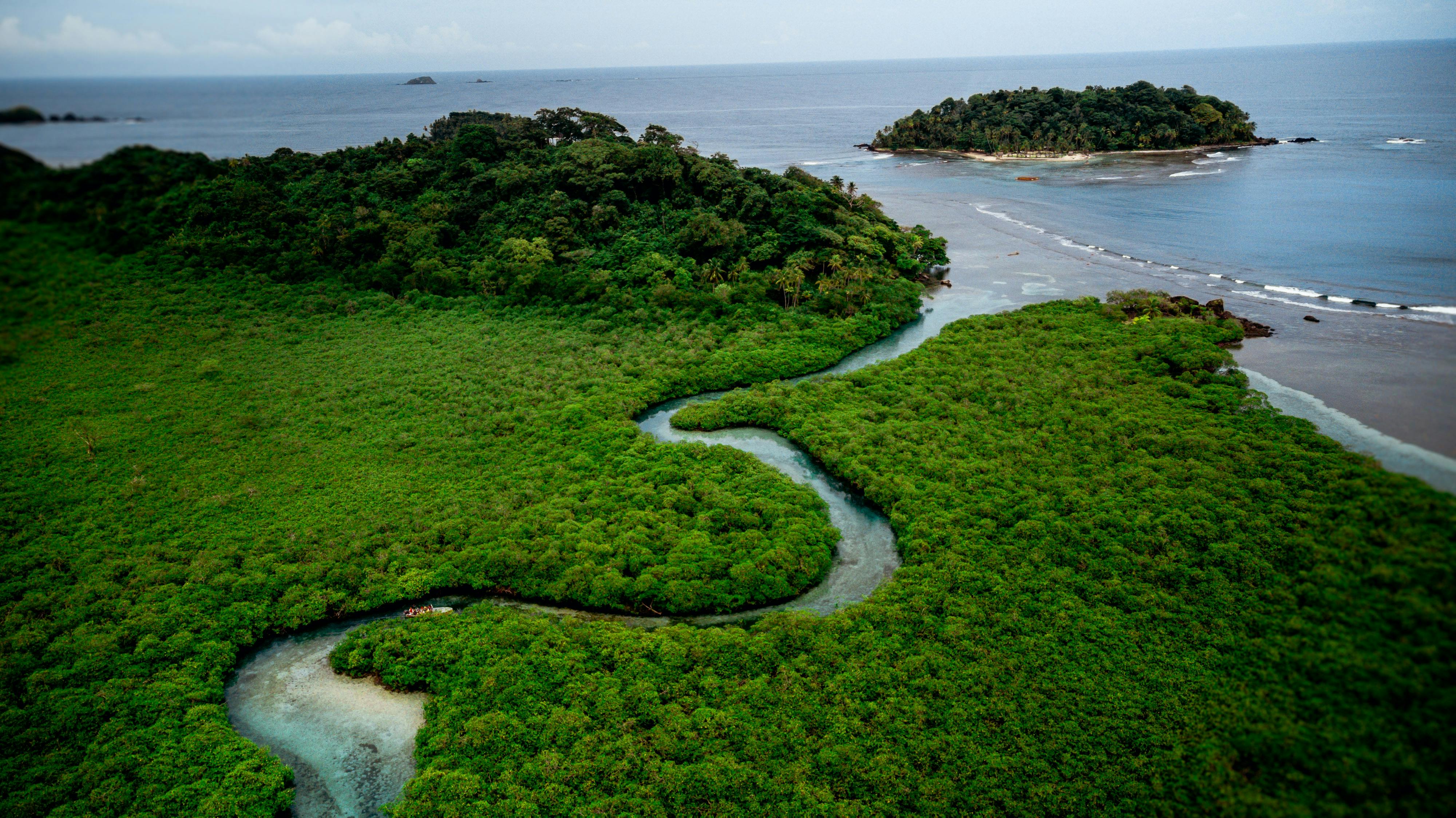 Aerial View of Isla Mamey in Panama · Free Stock Photo