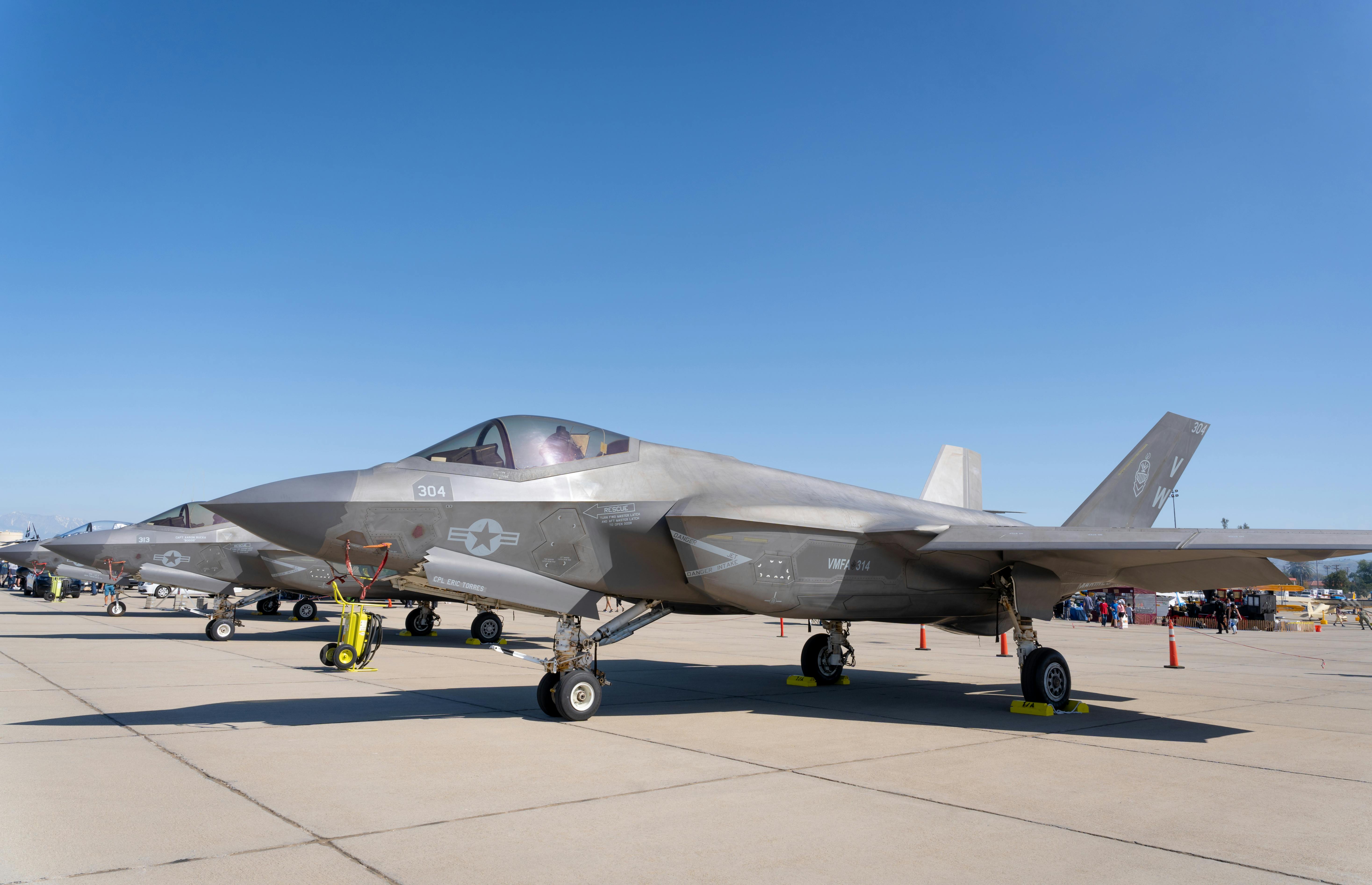 Lockheed Martin F-35 Lightning II · Free Stock Photo