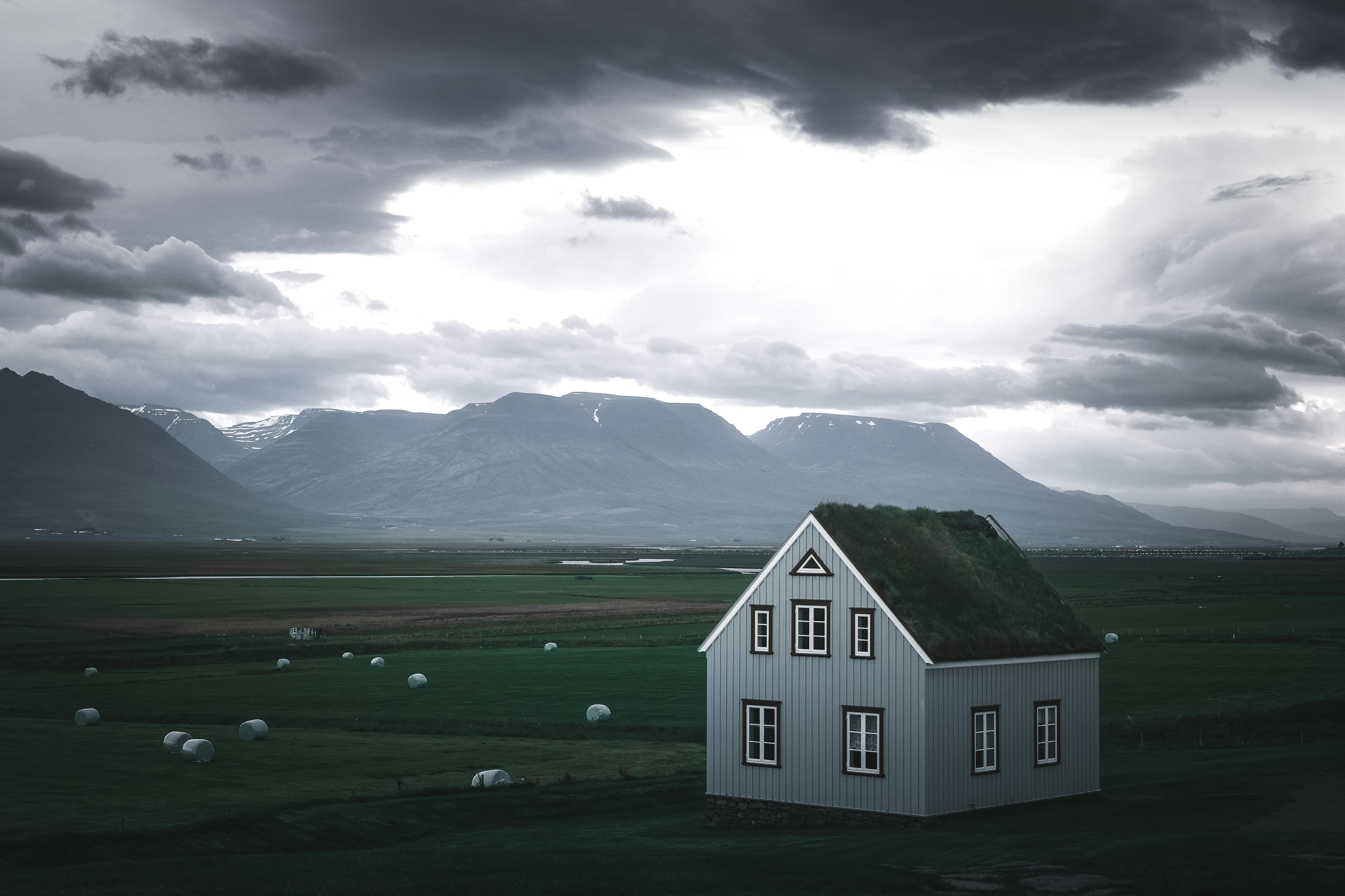 House Building on a Field · Free Stock Photo