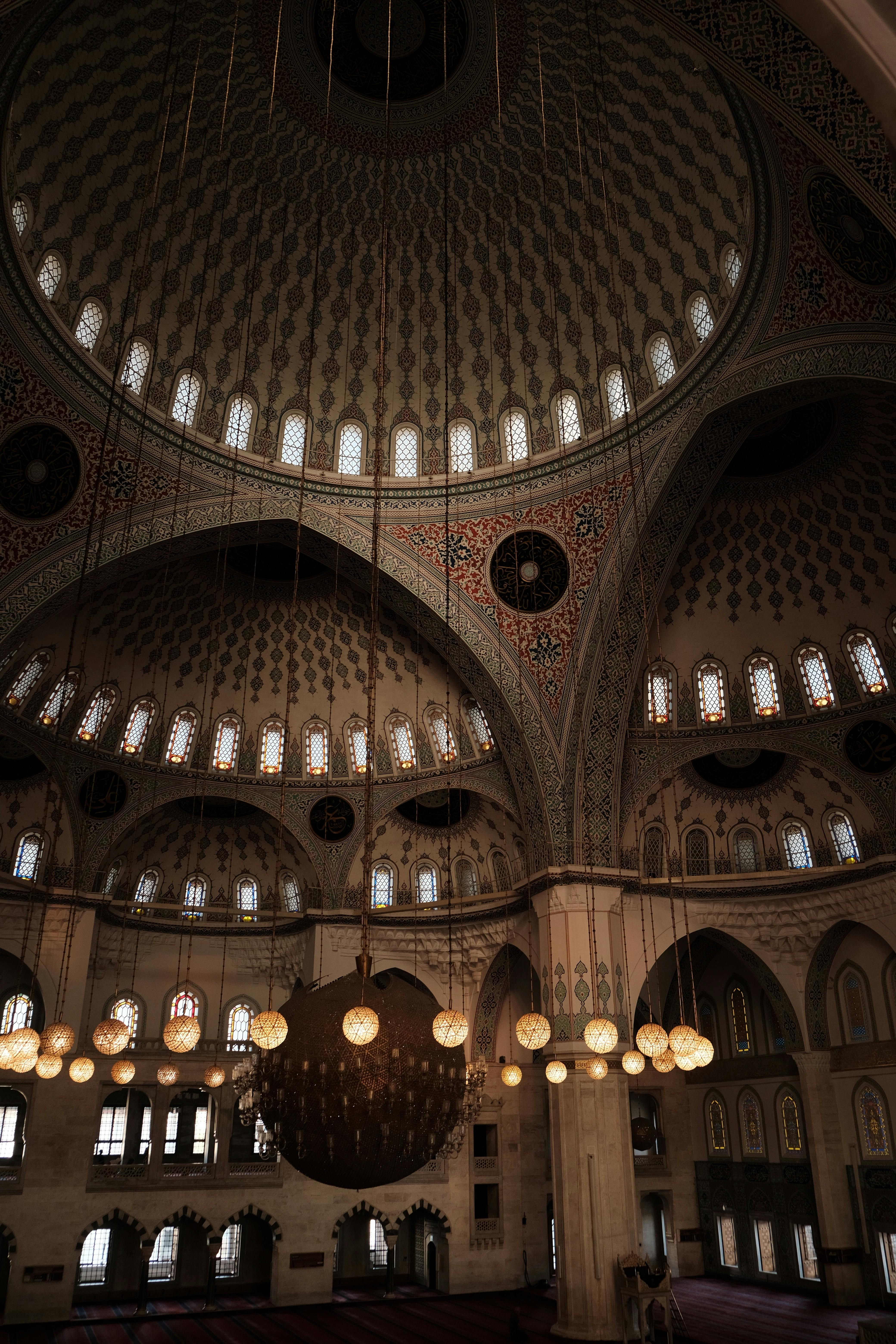 Interior of Mosque · Free Stock Photo