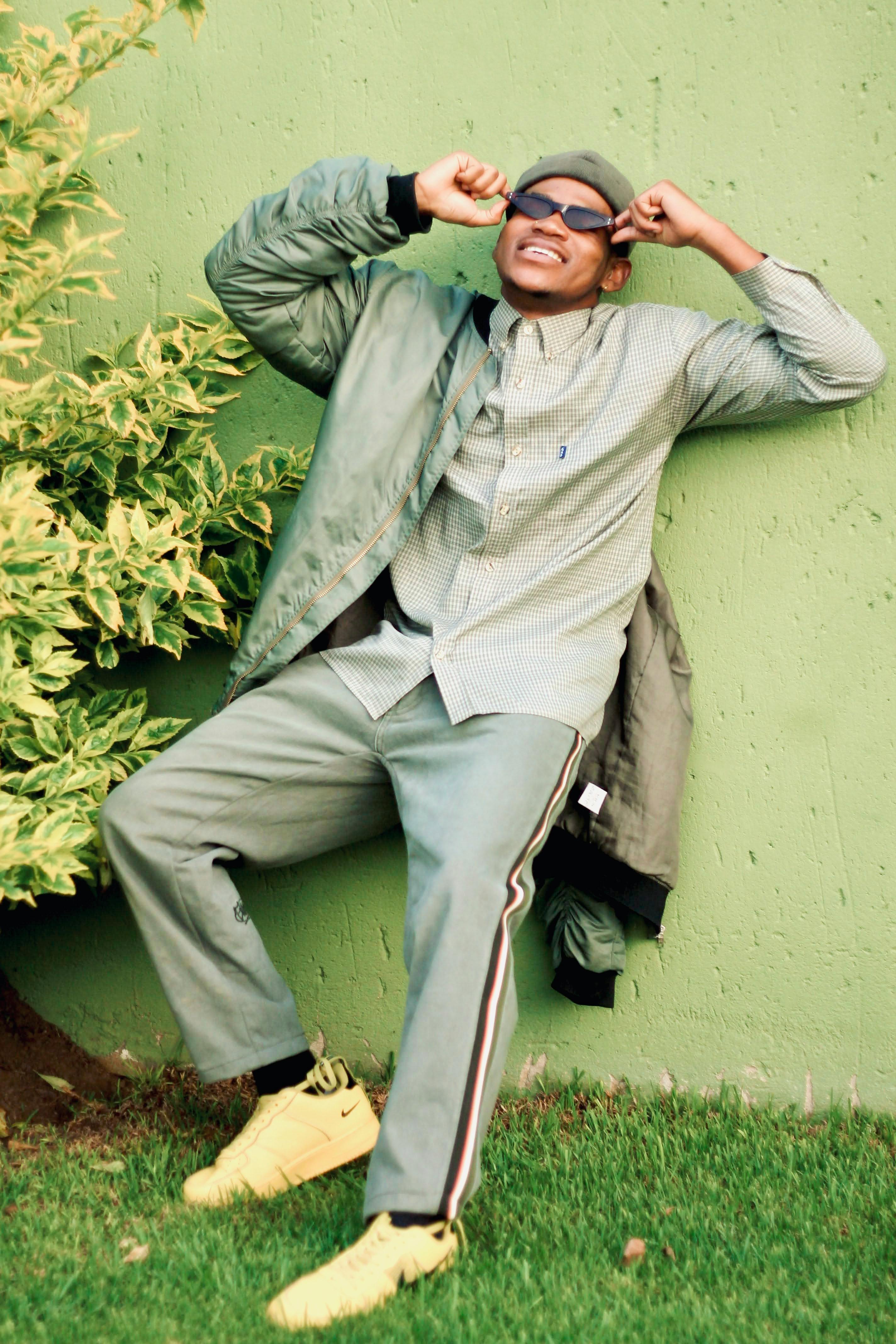 Standing Backgrounds Photos, Download The BEST Free Standing ...