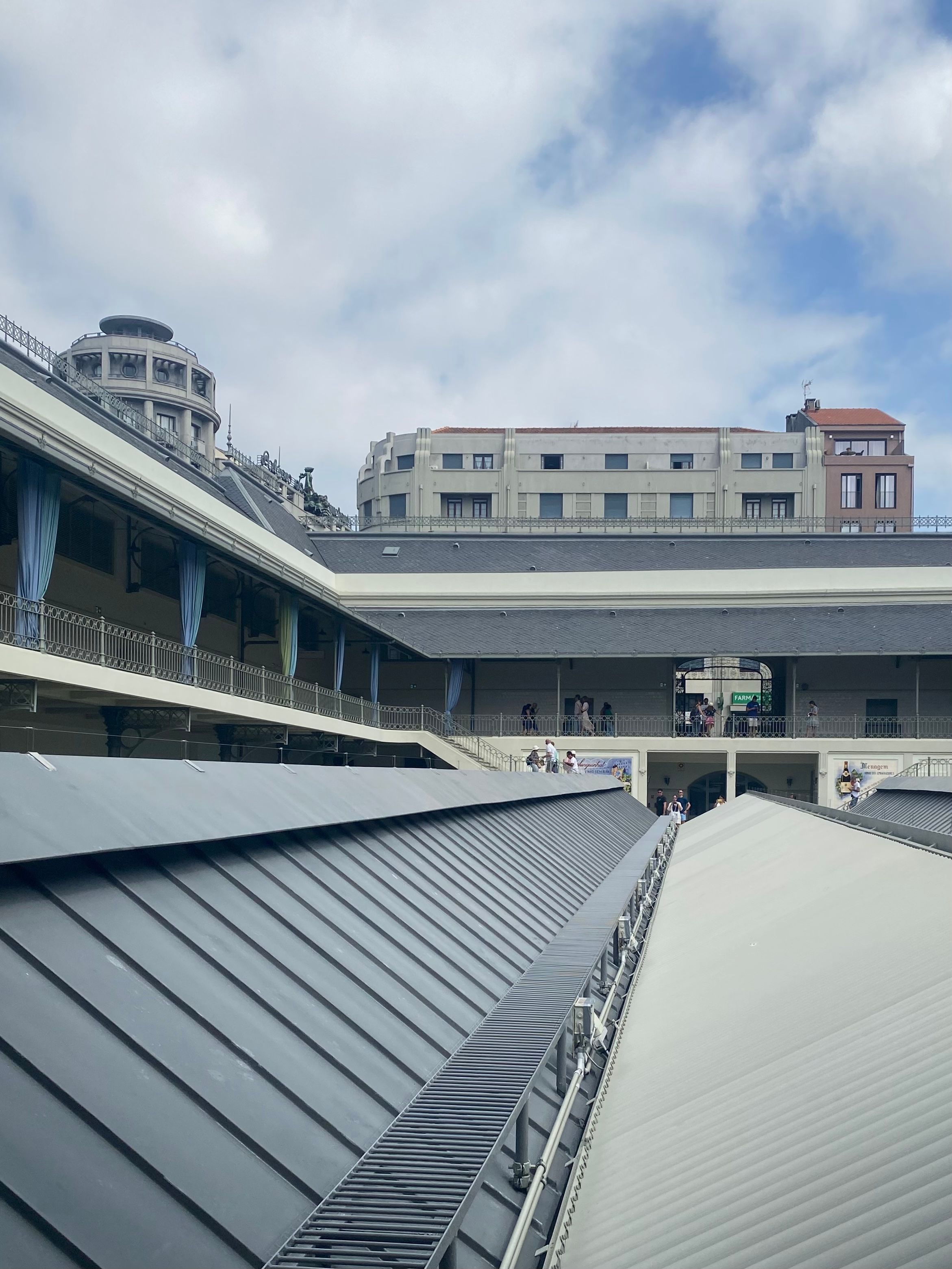 Urban Modern Architecture · Free Stock Photo