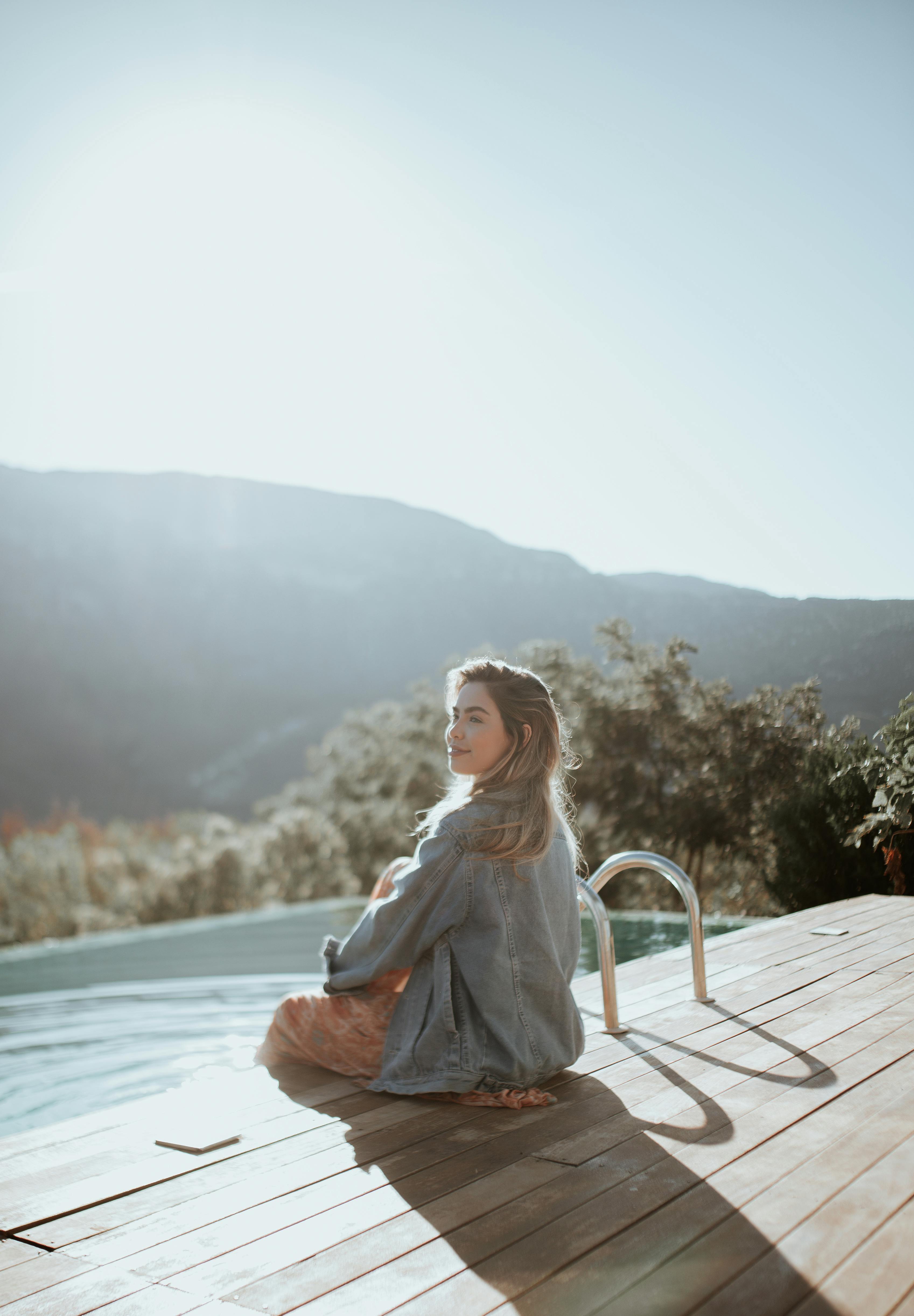 Sitting In Pool Photos, Download The BEST Free Sitting In Pool Stock ...